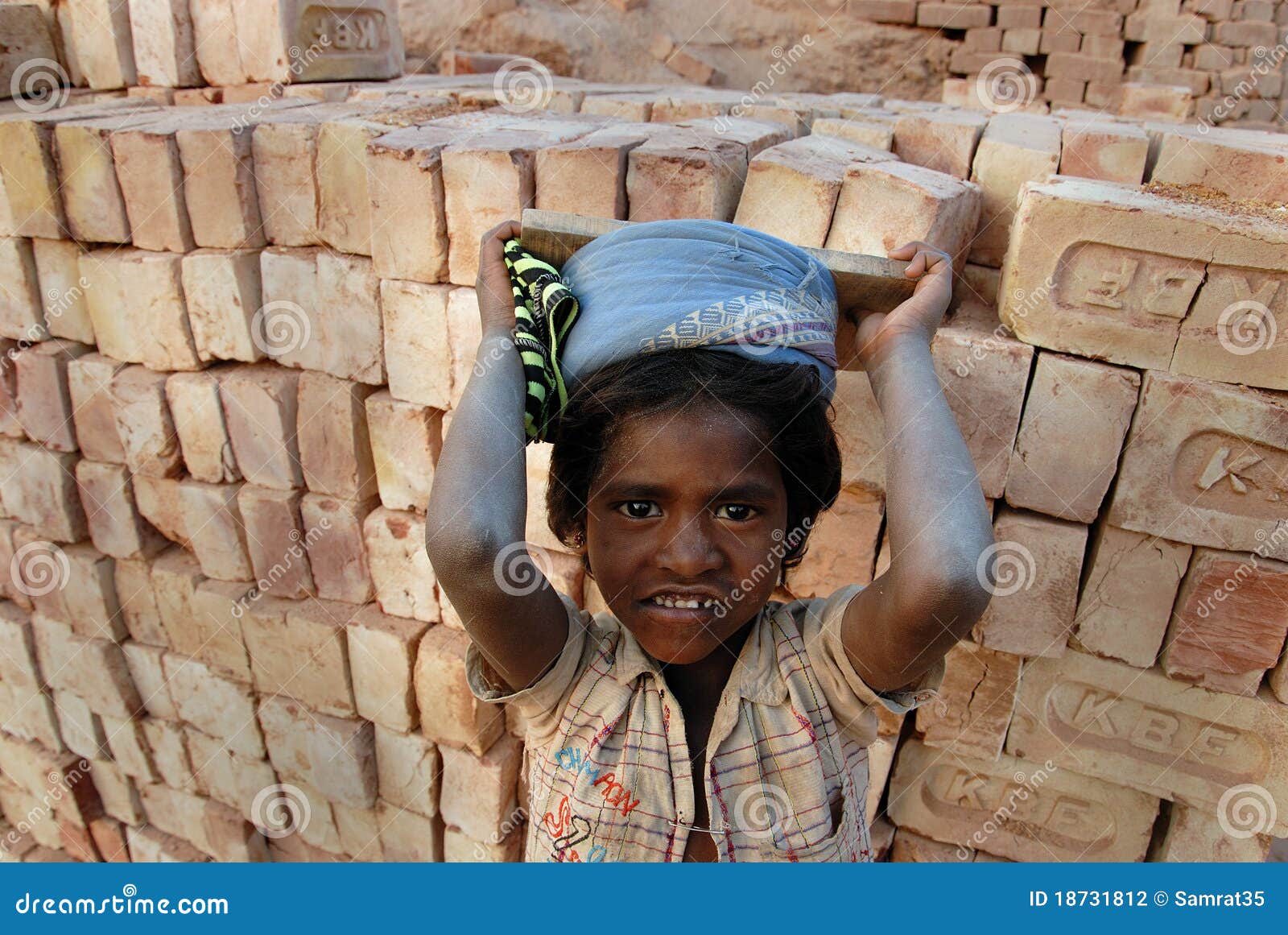 Child Labour at the Indian Brick Field Editorial Photography - Image of ...