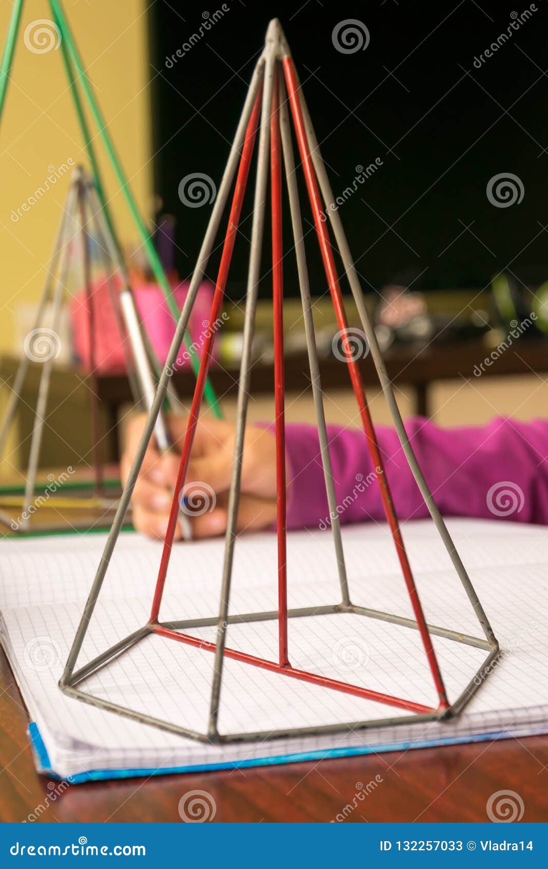 Child Learn Mathematics and Geometry Using the Wire Model Hexagonal ...