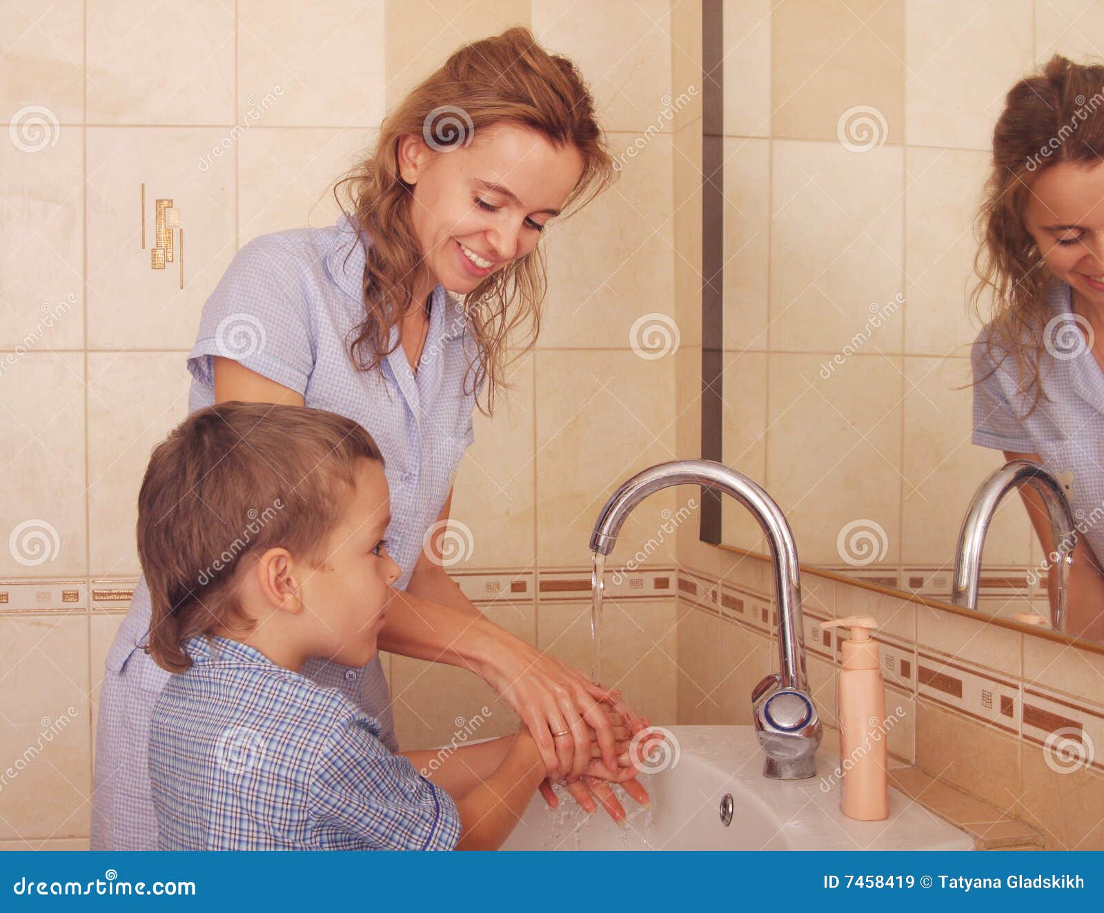 Child with mum wash hands stock image. Image of body, preschooler - 7458419 Child with mum wash hands stock image. Image of body, preschooler - 7458419