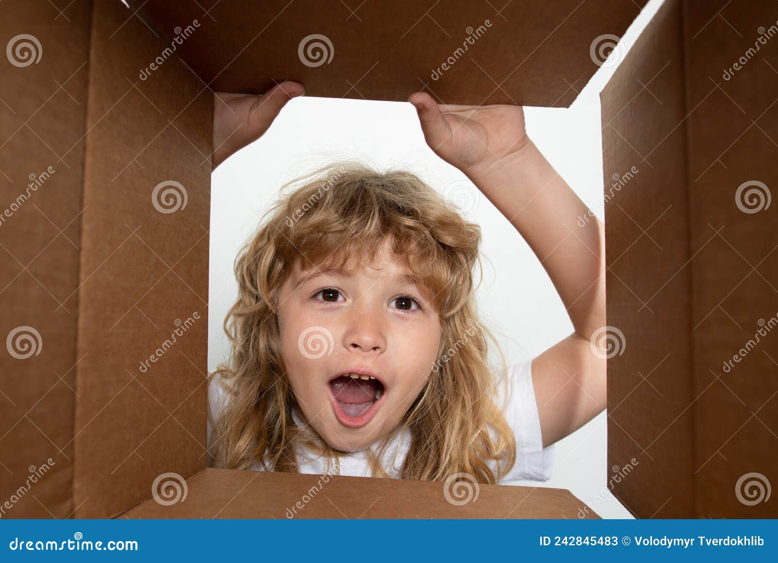 Child Open Carton Delivery Box, Packaging Open and Closed Cardboard Box ...