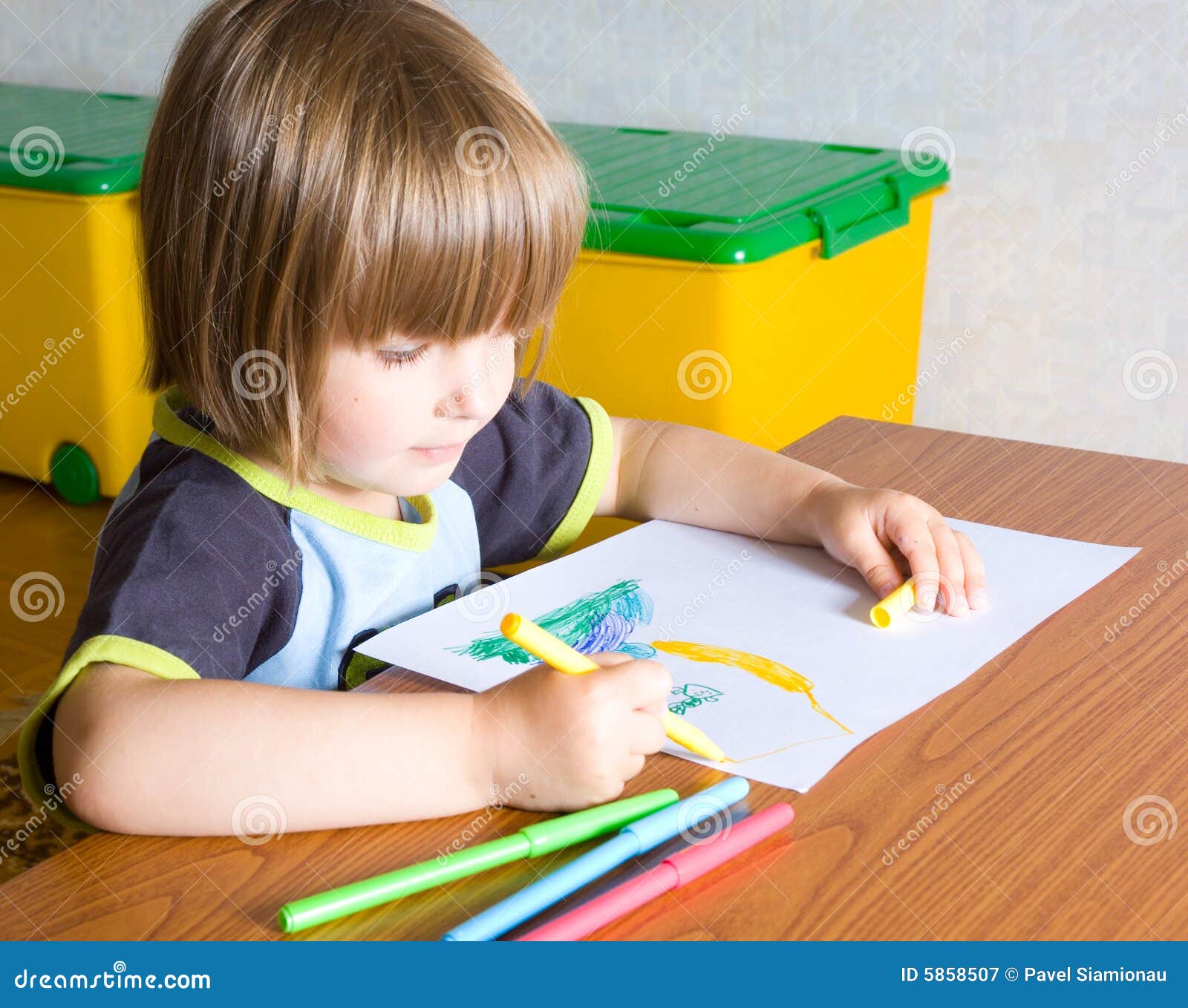 Child Paints a Felt-tip Pen Stock Image - Image of happy, learn: 5858507