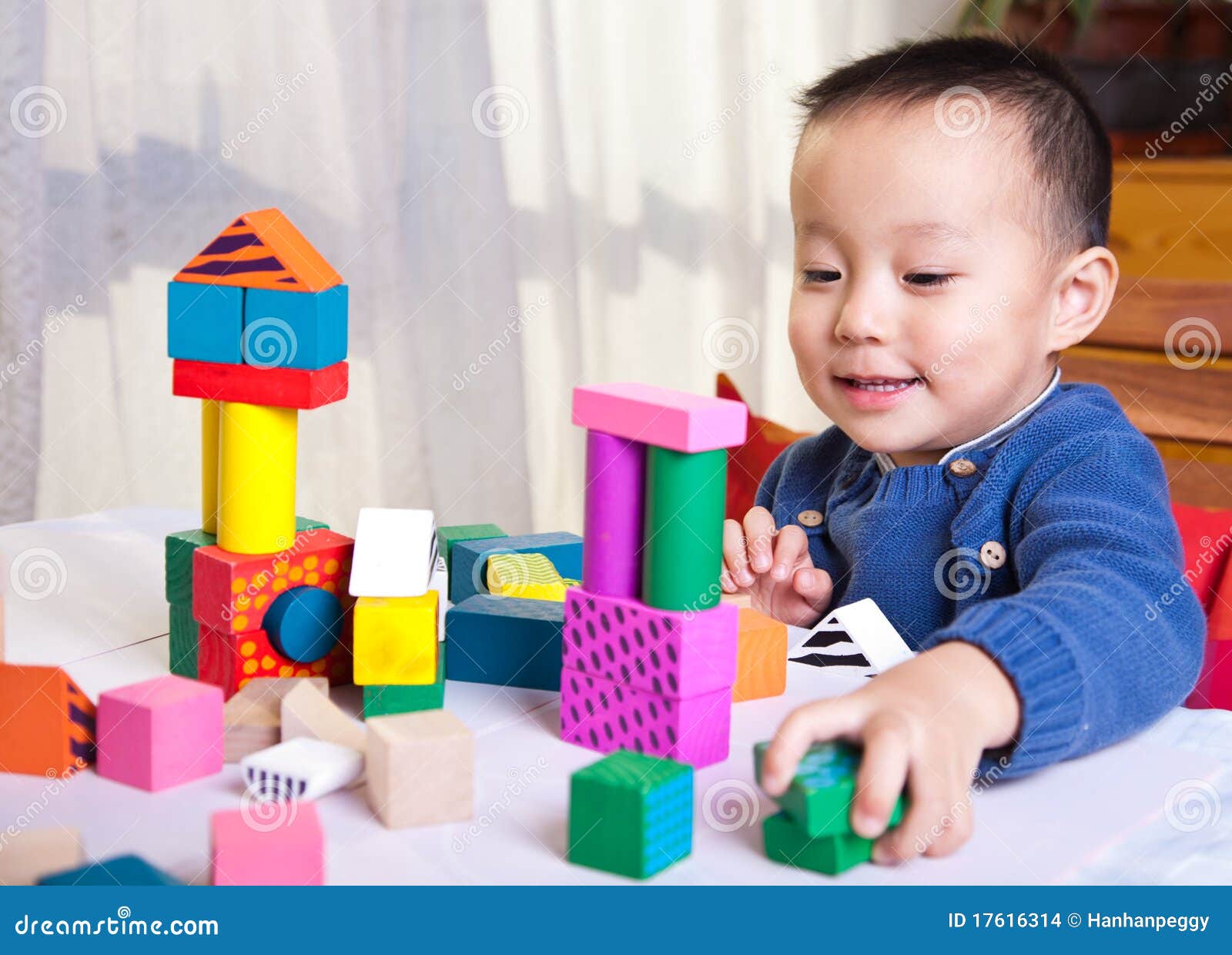 Child Play with Wooden Blocks Stock Photo - Image of discovery, blocks ...