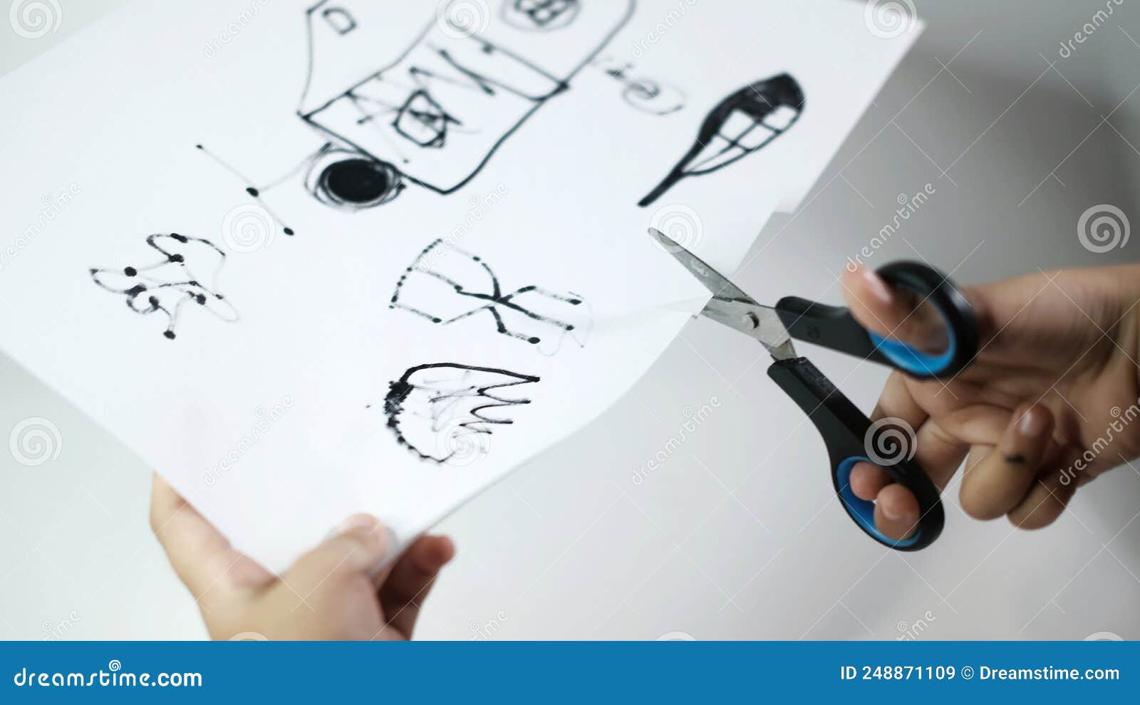 Child& X27;s Hand is Cutting Paper, Sensory Playing Stock Image - Image ...