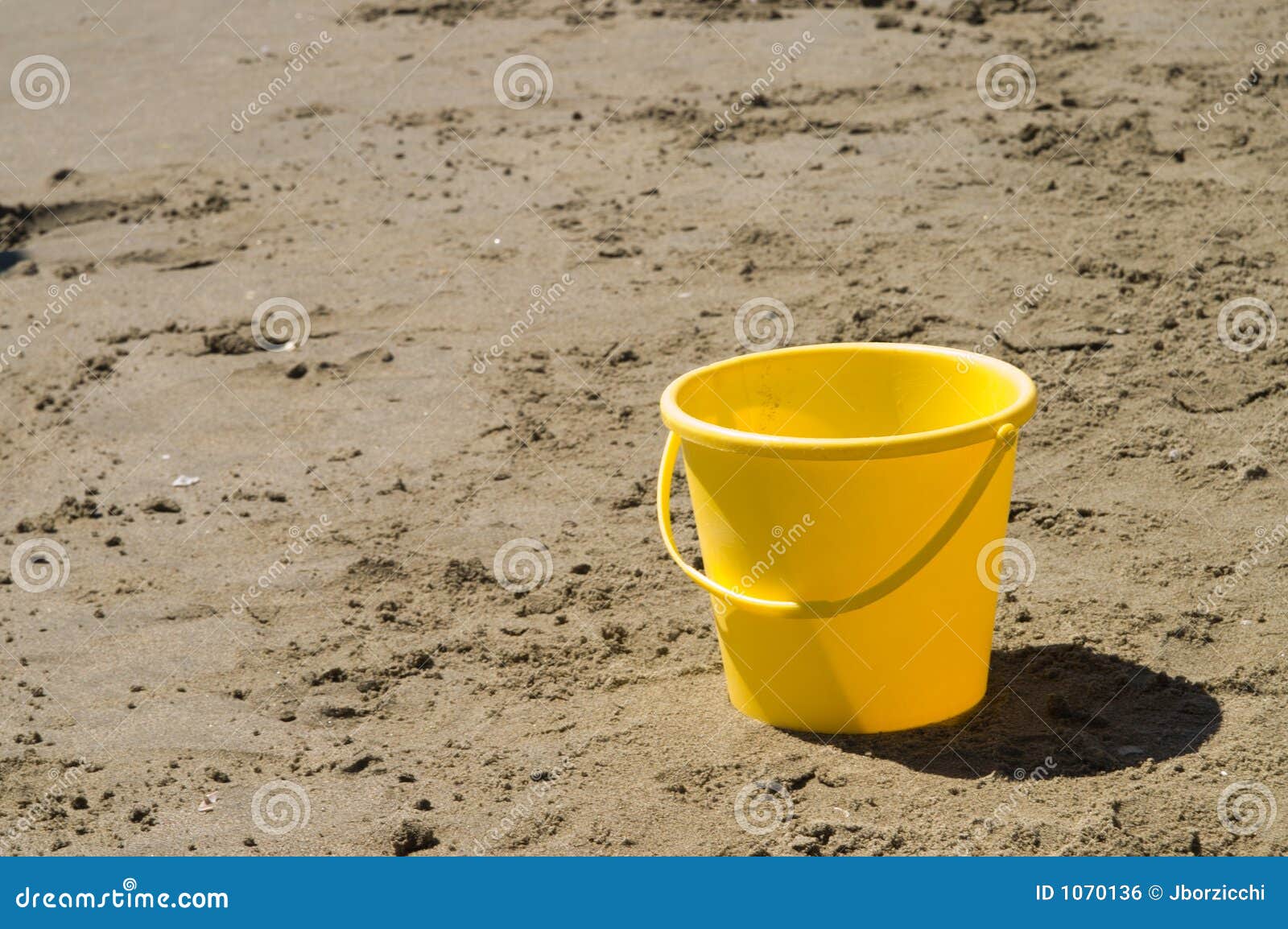 Child's Pail Picture. Image: 1070136