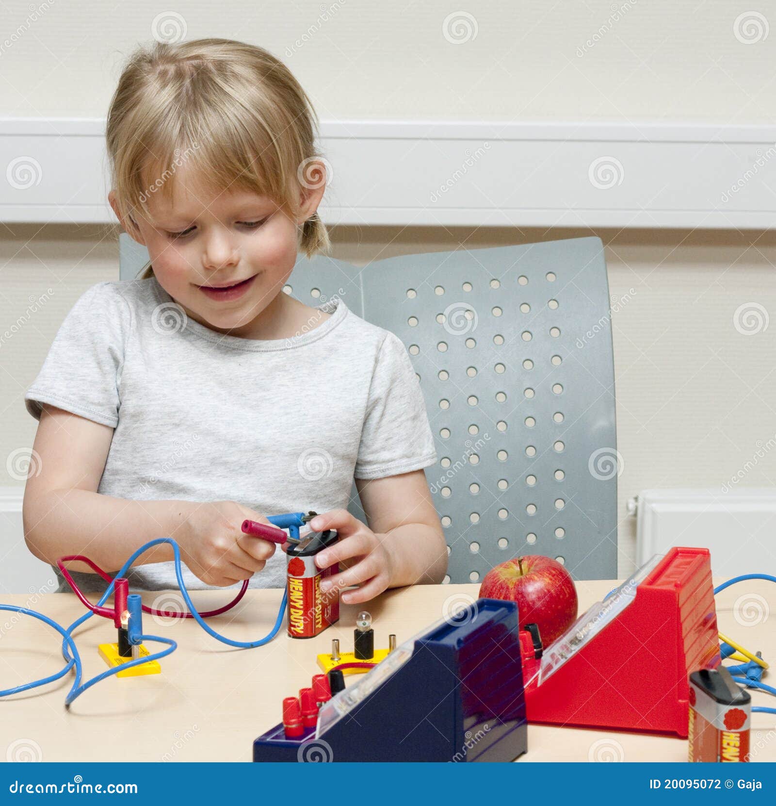 Child scientist stock photo. Image of learning, battry - 20095072