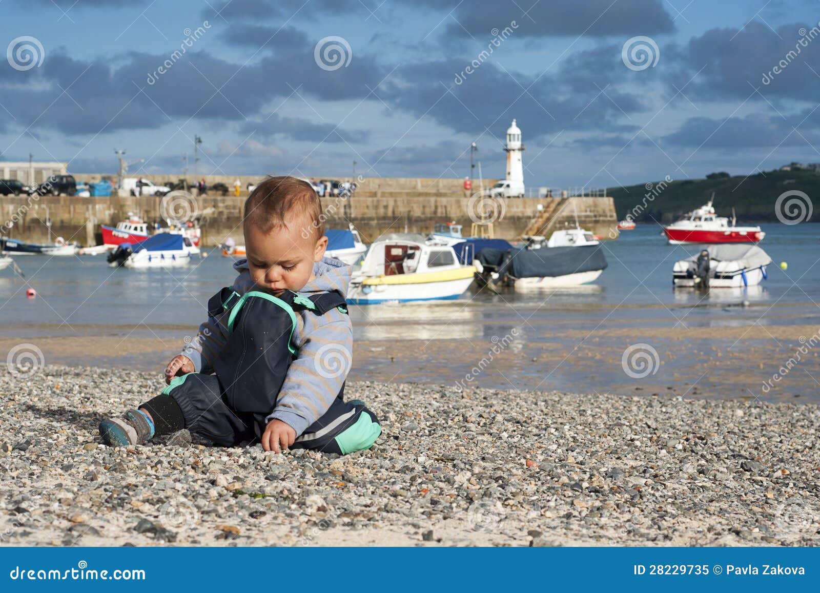 Child at seaside stock image. Image of england, horizontal - 28229735
