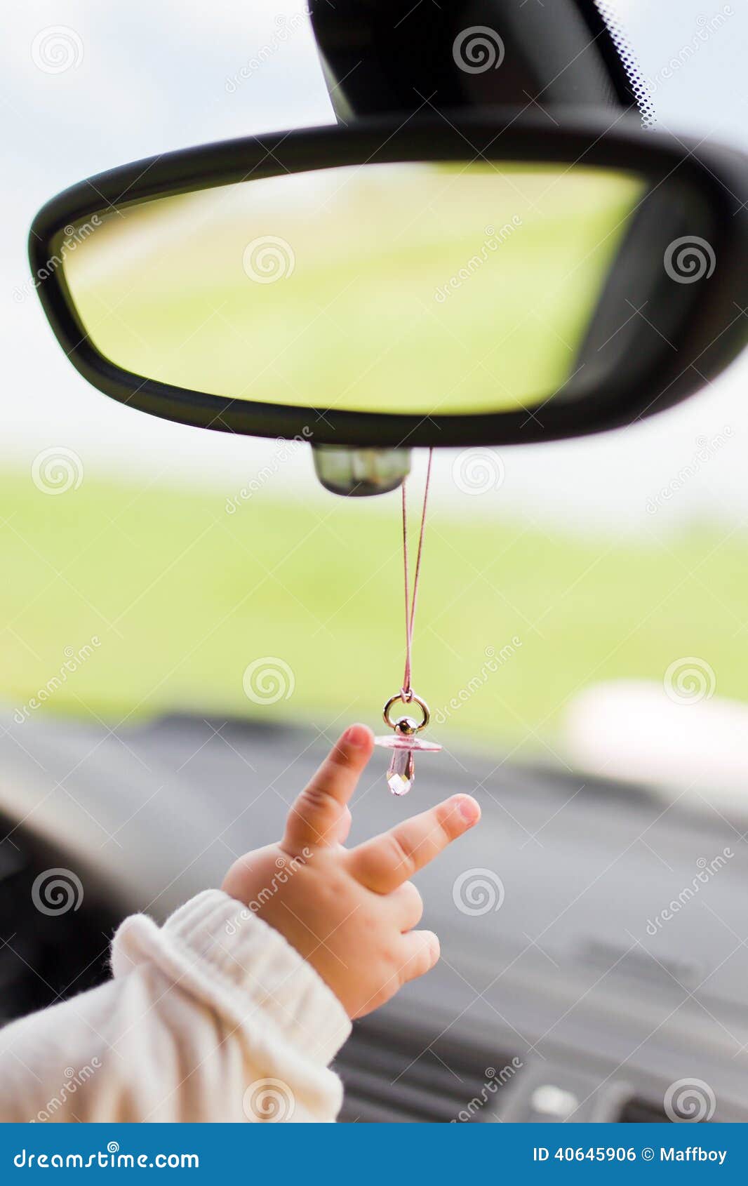 Child shows two fingers stock photo. Image of fingers - 40645906