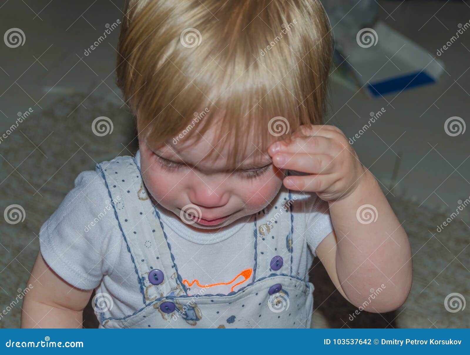 The Child Sitting on the Floor Crying Stock Photo - Image of angry ...