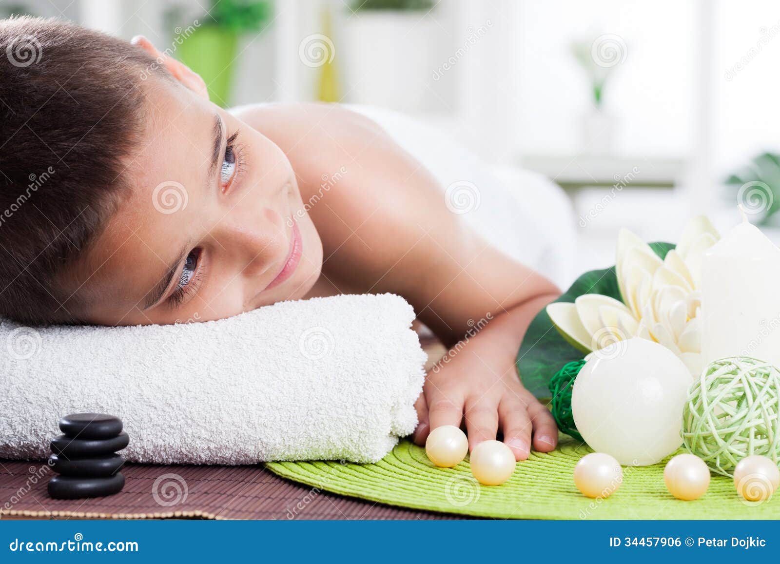 Child in spa salon stock photo. Image of green, massaging - 34457906