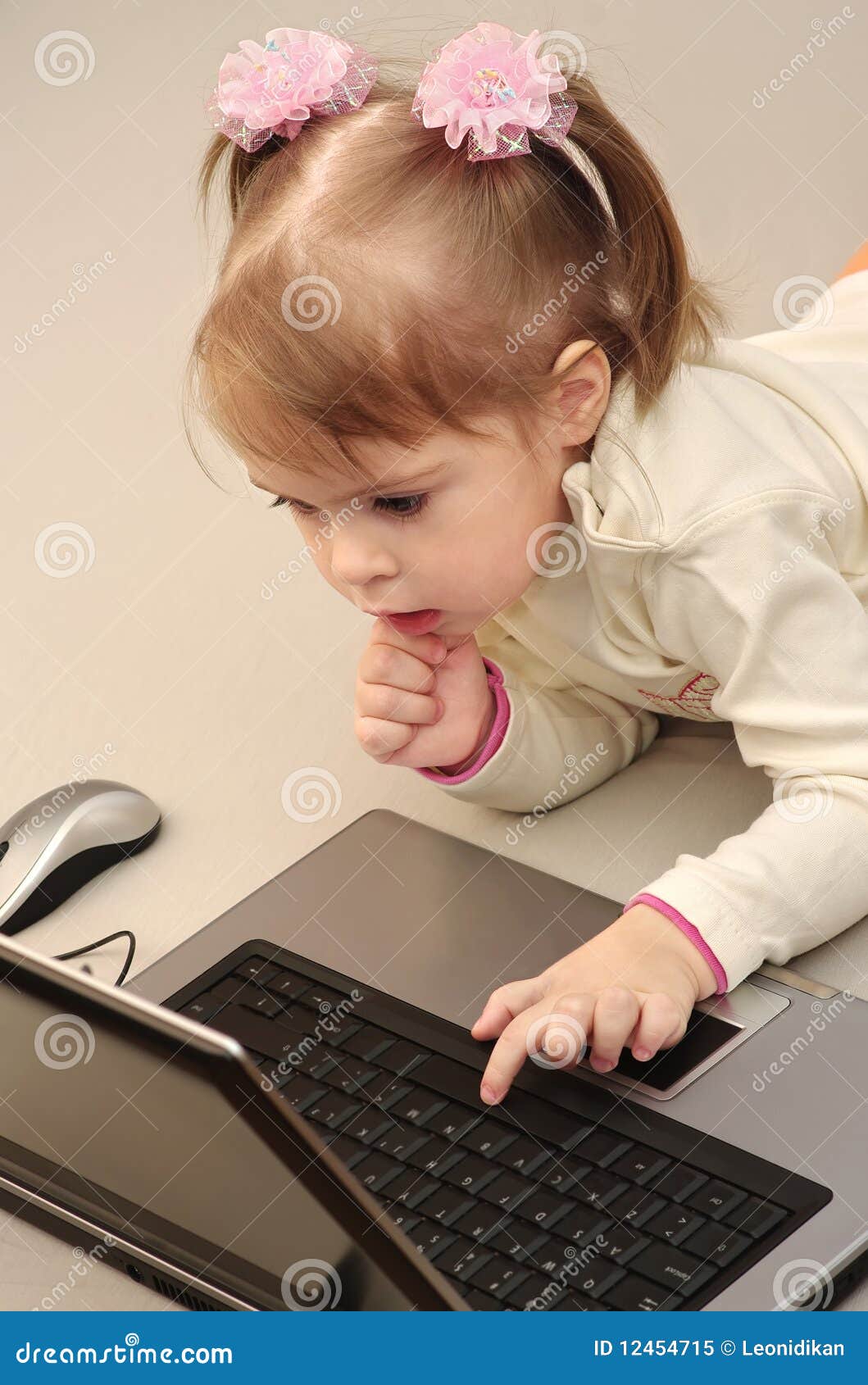 Child is studying computer stock image. Image of connection - 12454715