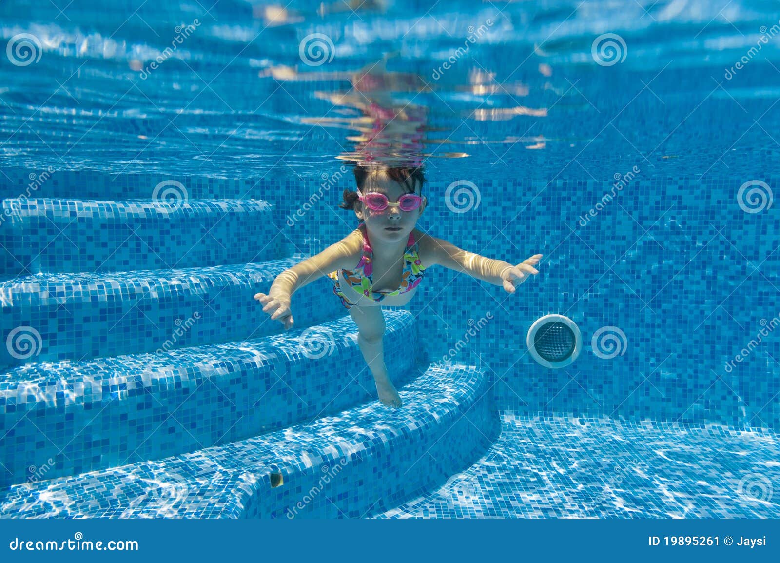 Child Swimming Underwater in Pool Stock Image - Image of pool ...