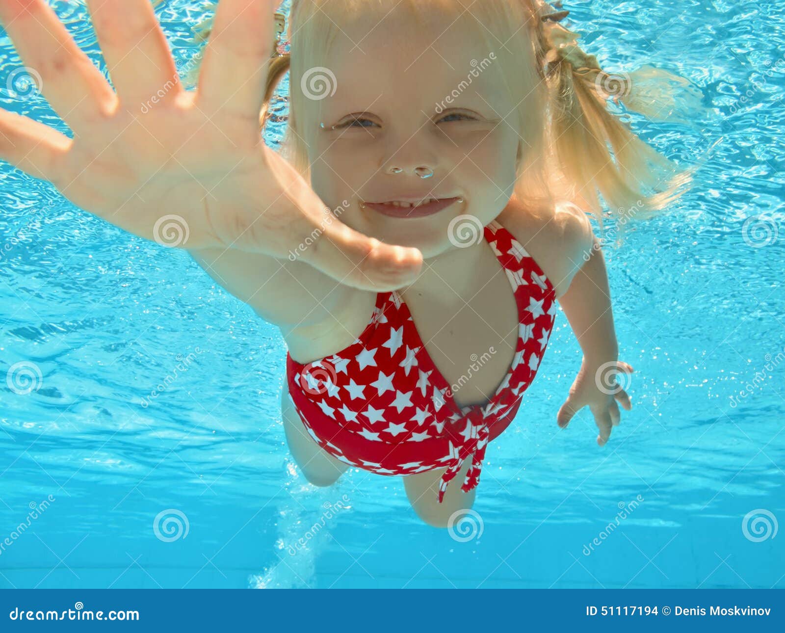 Child Swimming Underwater in Pool Stock Photo - Image of cute, games ...