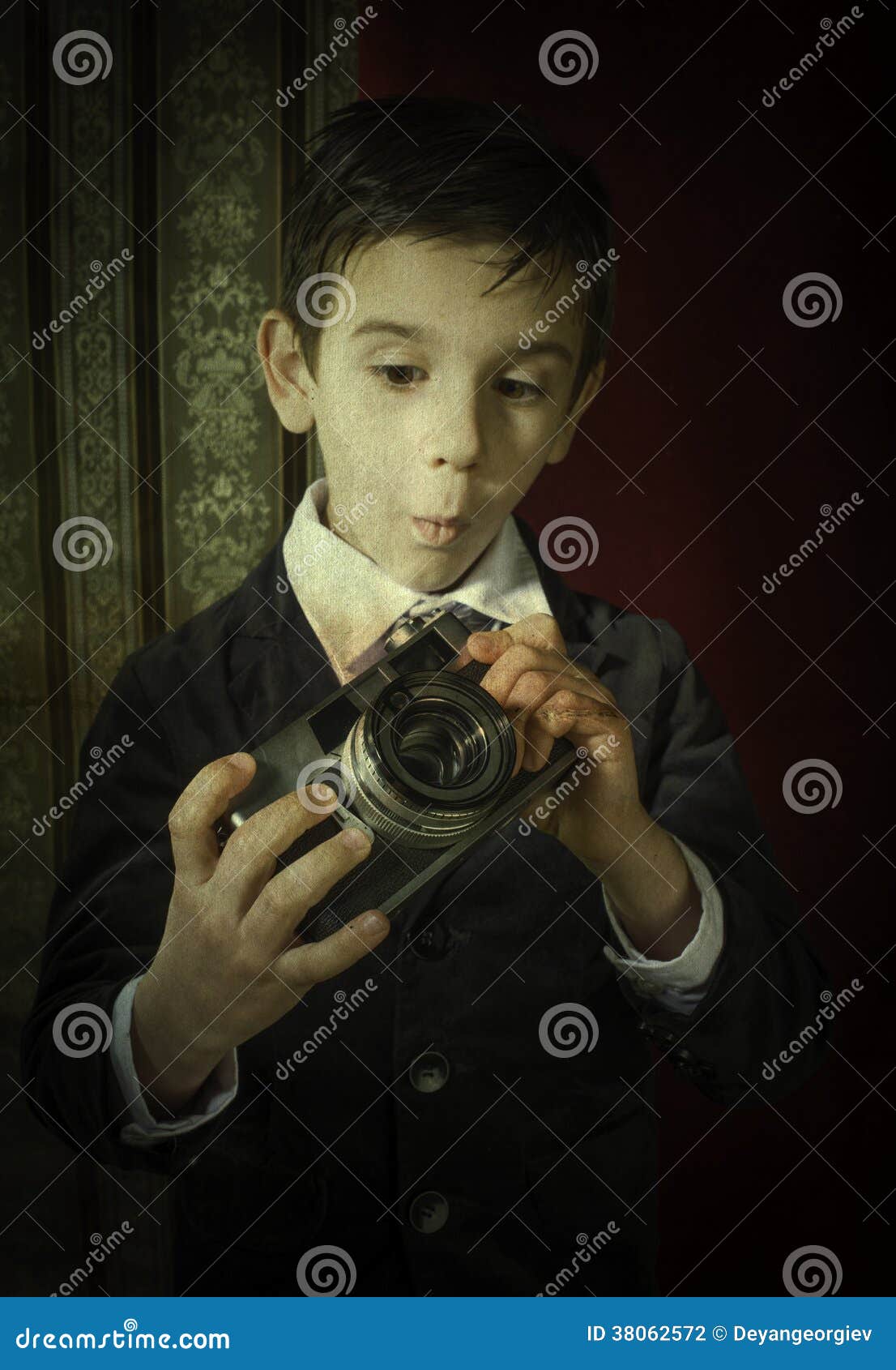 Child Taking Pictures with Vintage Camera Stock Photo - Image of cute ...