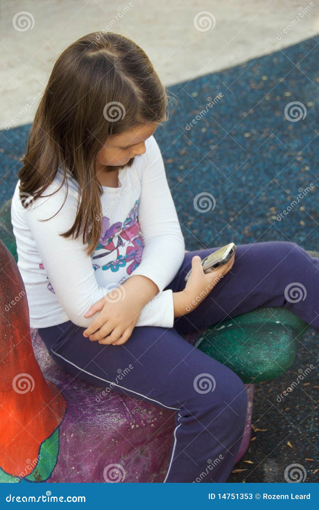 Child Texting on Mobile Phone Stock Image - Image of phone, outside ...