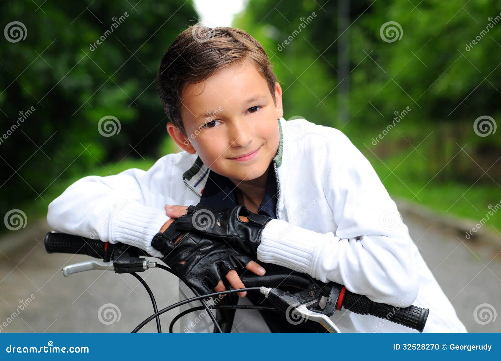 Children on bicycles stock photo. Image of athletic, healthy - 32528270
