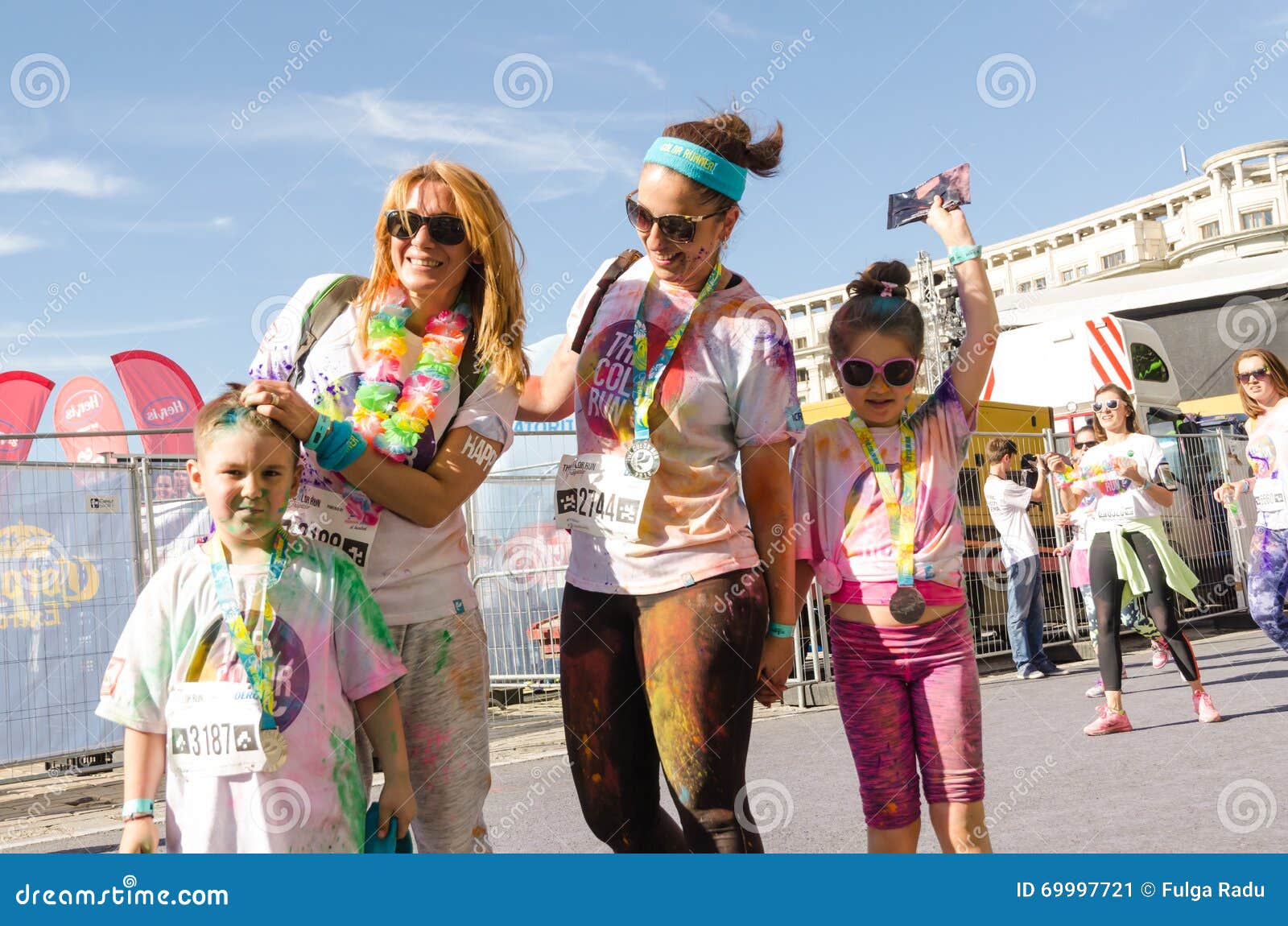 Children at the Color Run editorial photo. Image of casual - 69997721