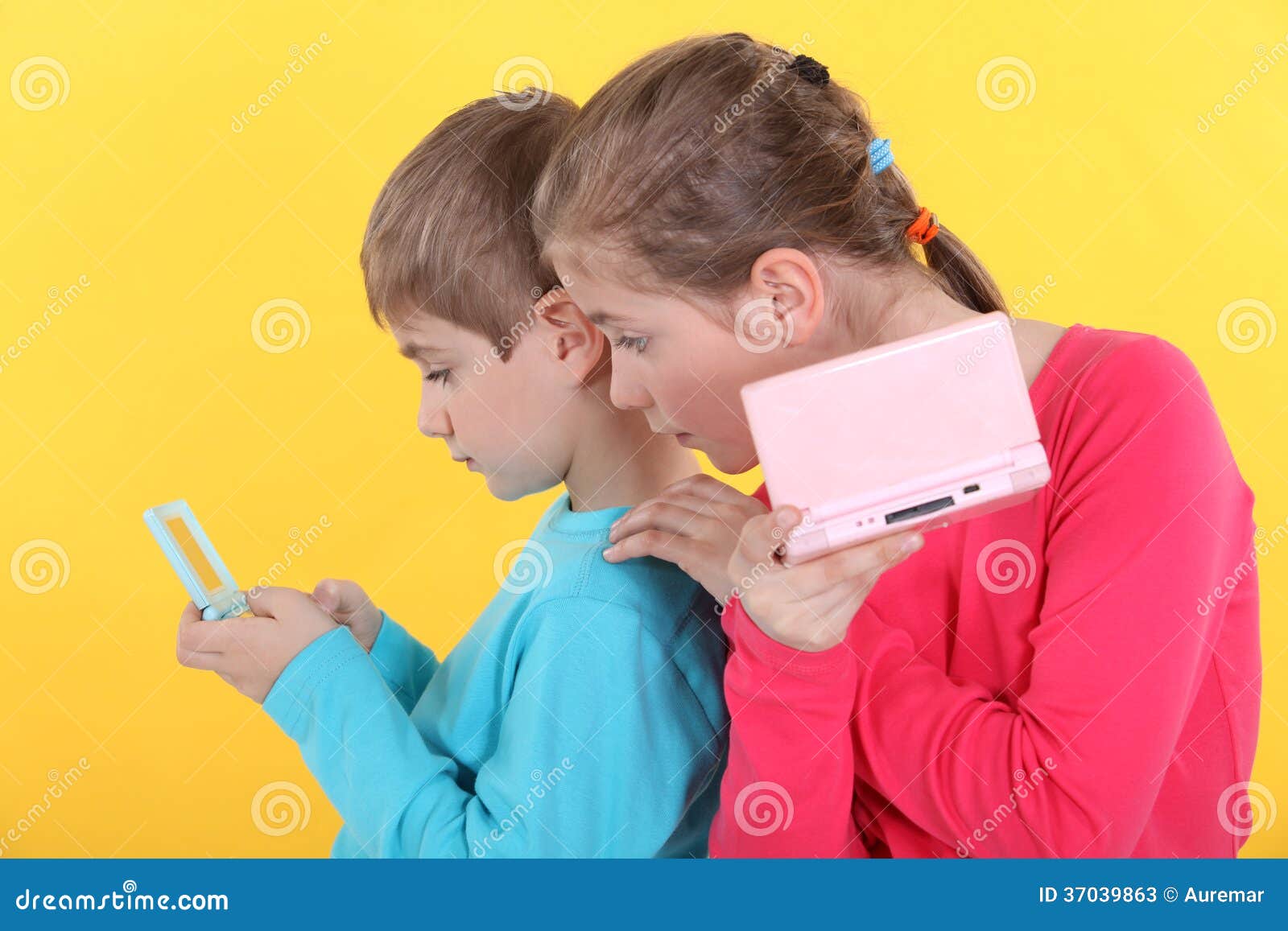Children with Computer Games Stock Image - Image of child, angle: 37039863