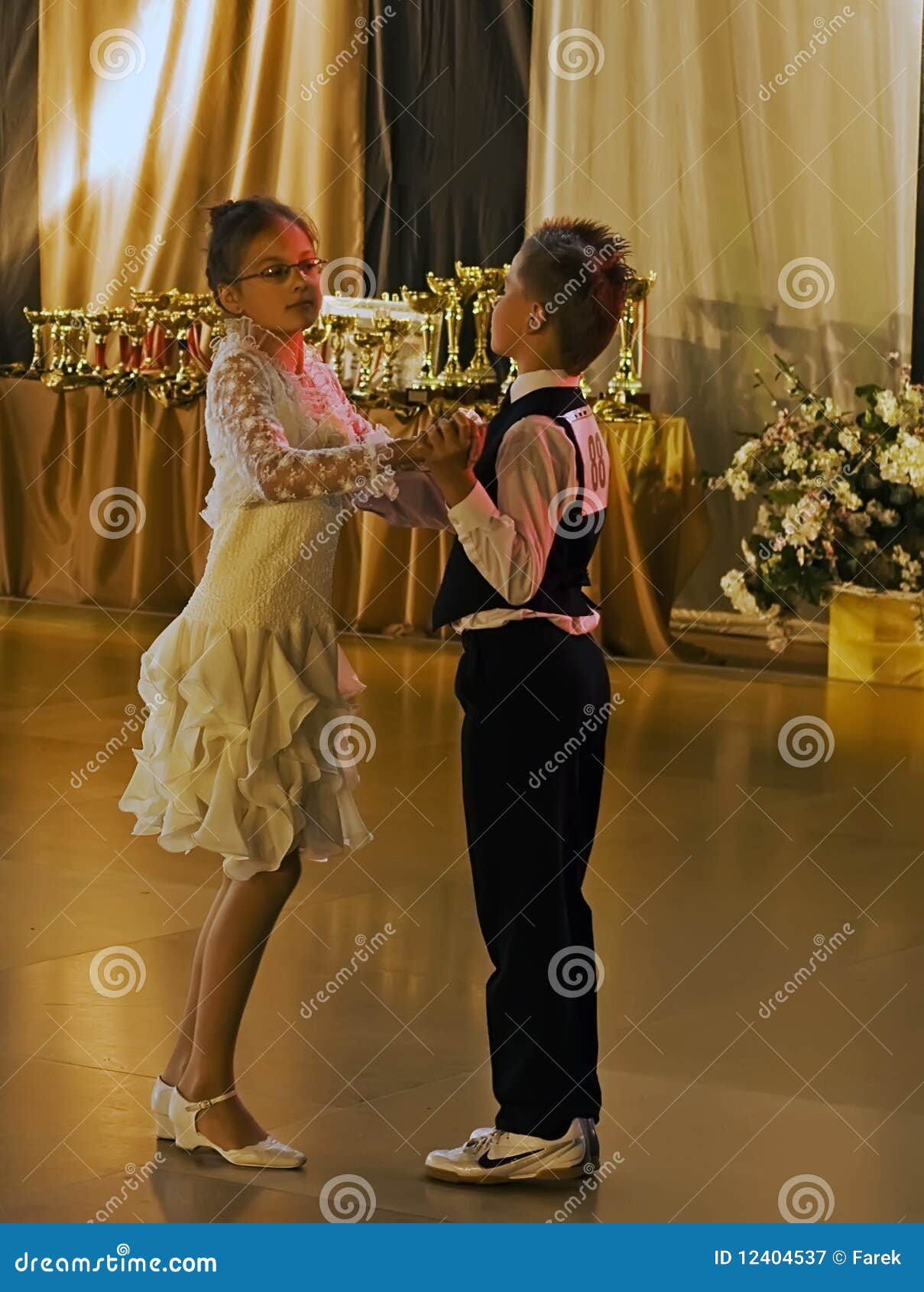 Children dancing editorial photography. Image of blur - 12404537