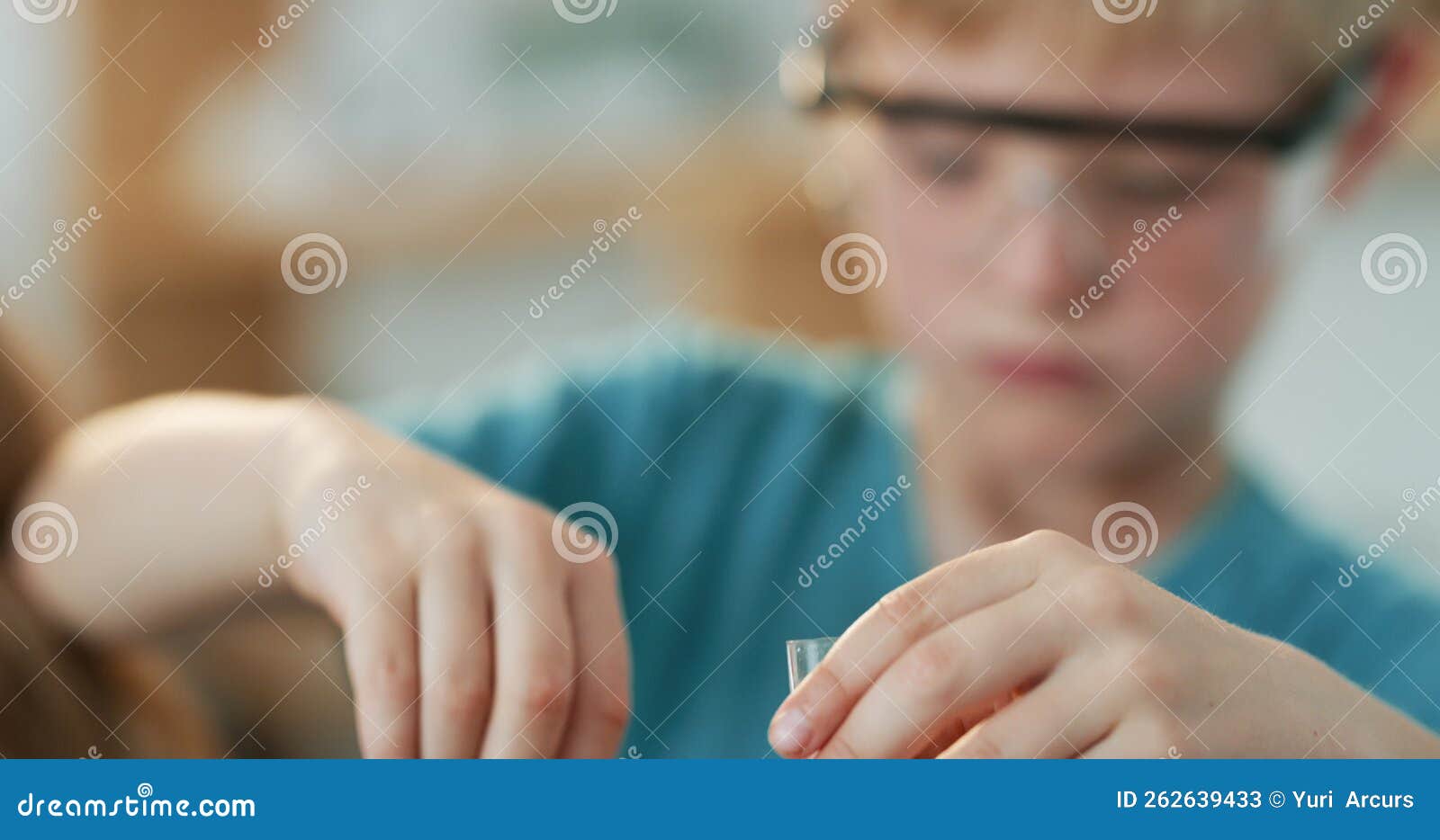 Children, Education and Science Tools while Learning for Physics and ...