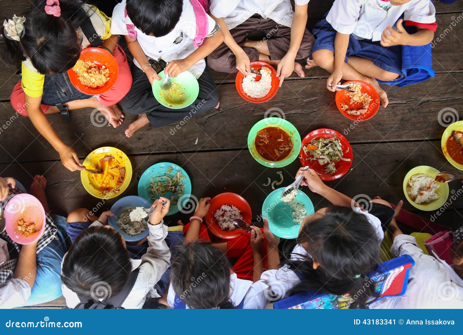 Children Having Lunch in Asian School Editorial Photo - Image of feed ...