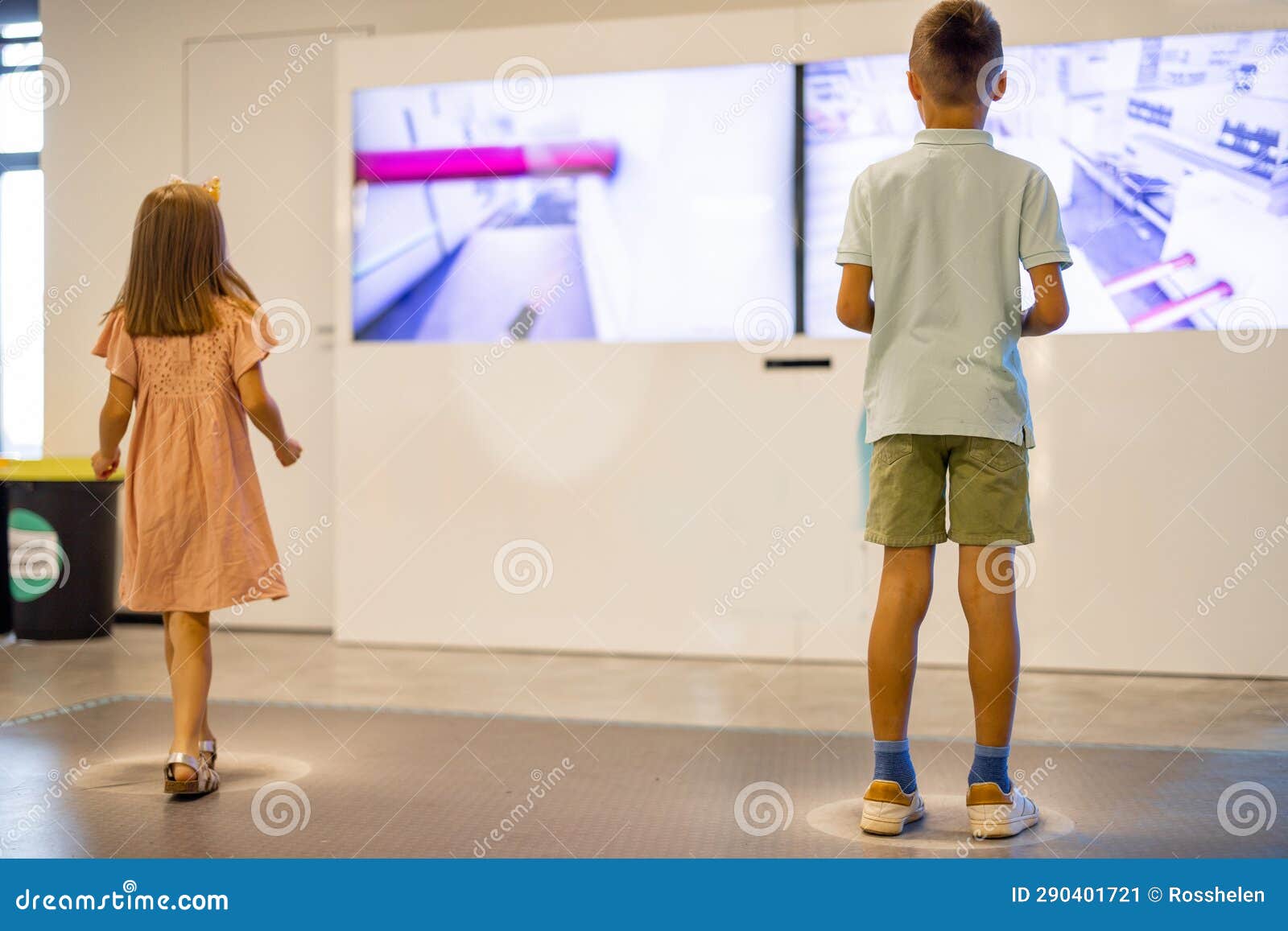 Children Learn Interactively in a Science Museum Stock Image - Image of ...