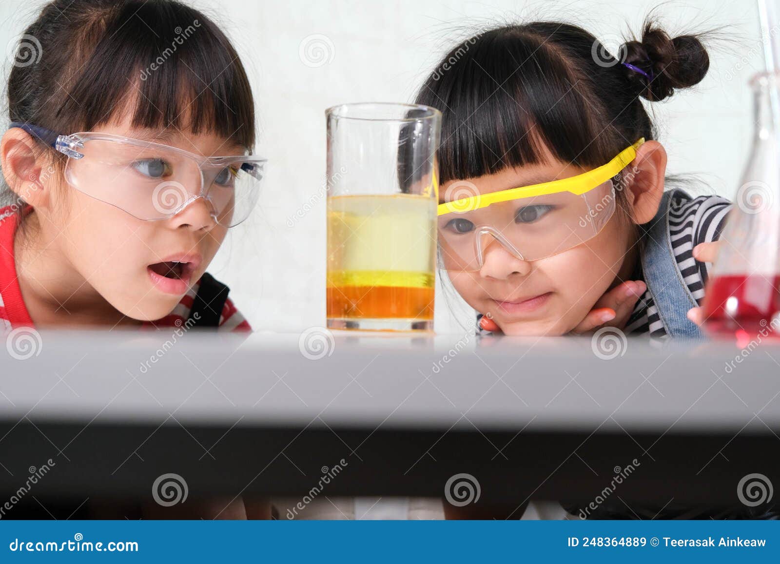 Children are Learning and Doing Science Experiments in the Classroom ...