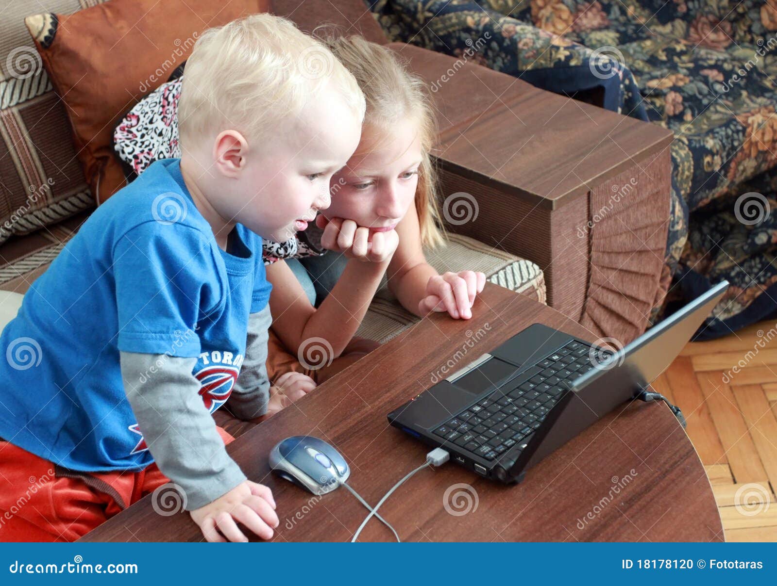Children Look in the Computer Stock Photo - Image of laptop, little ...