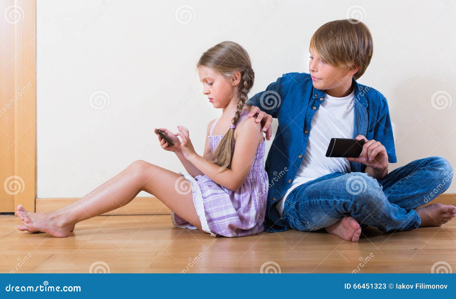 Children Looking at Screen of Smartphones Stock Image - Image of ...