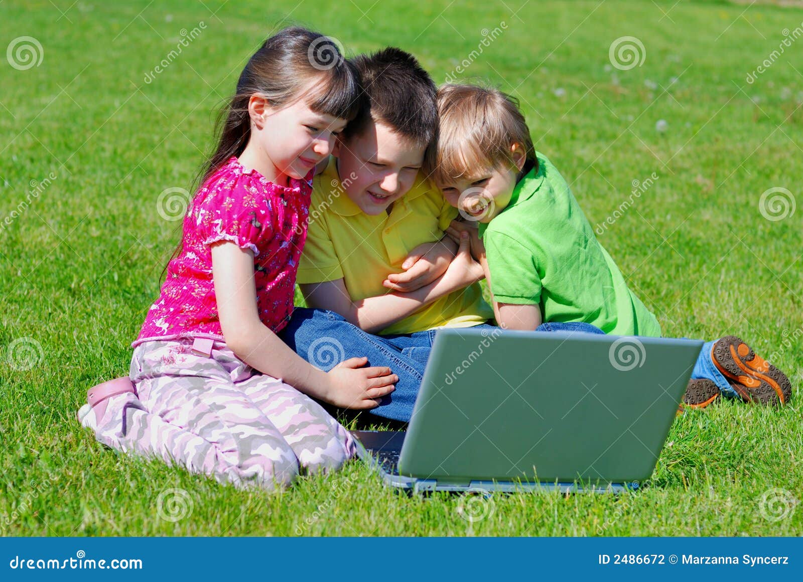 Children Outdoors with Laptop Stock Photo - Image of notebook, grassy ...