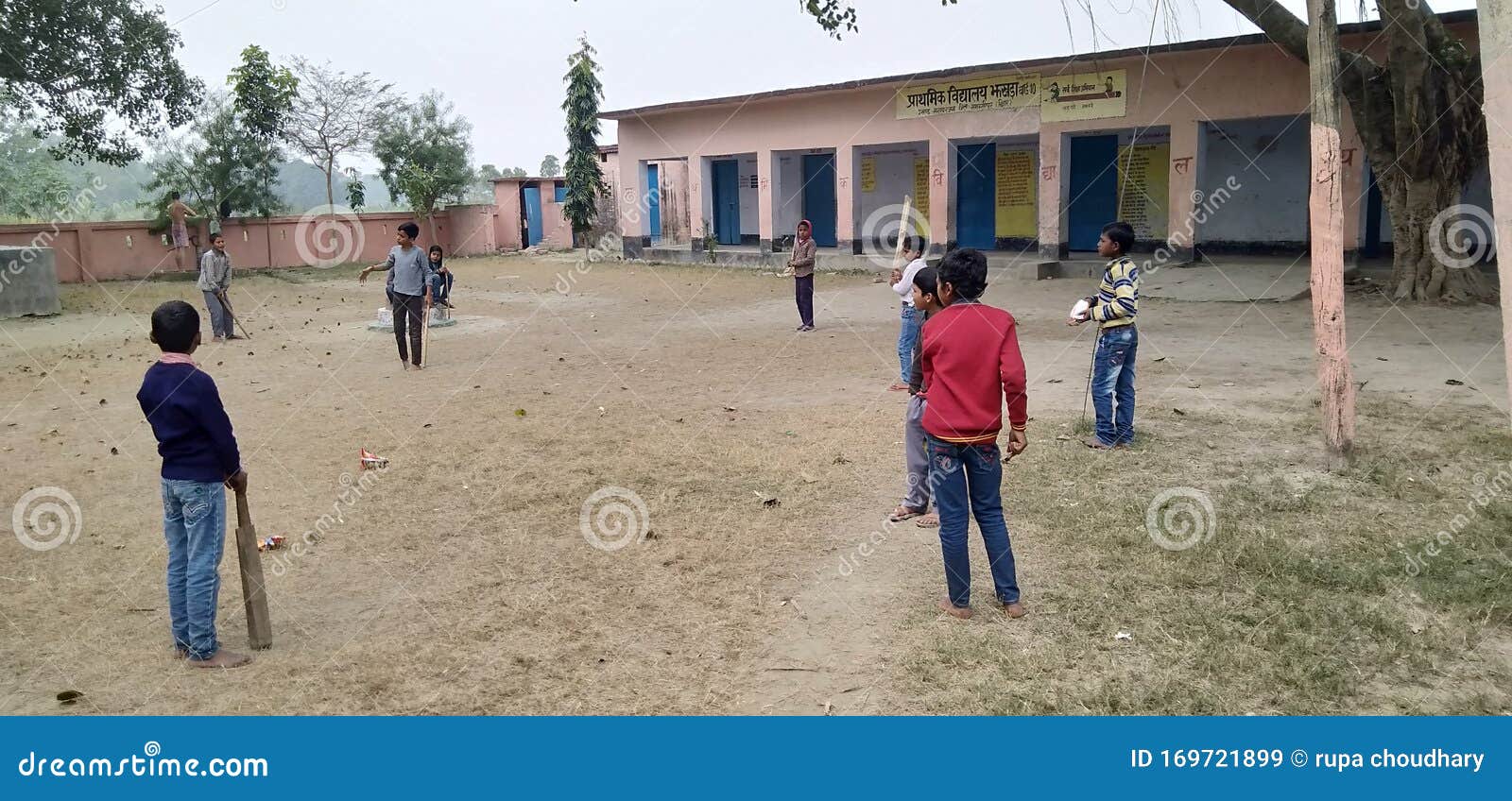 Children Playing the Ground Editorial Stock Image - Image of ground ...