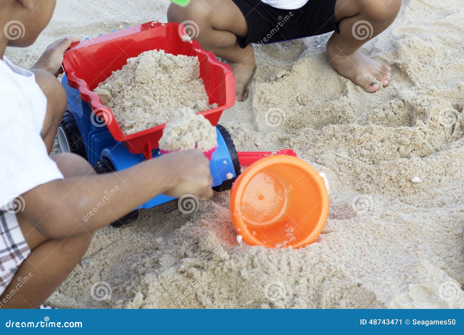 Children Playing Toy on Sand Stock Image - Image of paradise, group ...