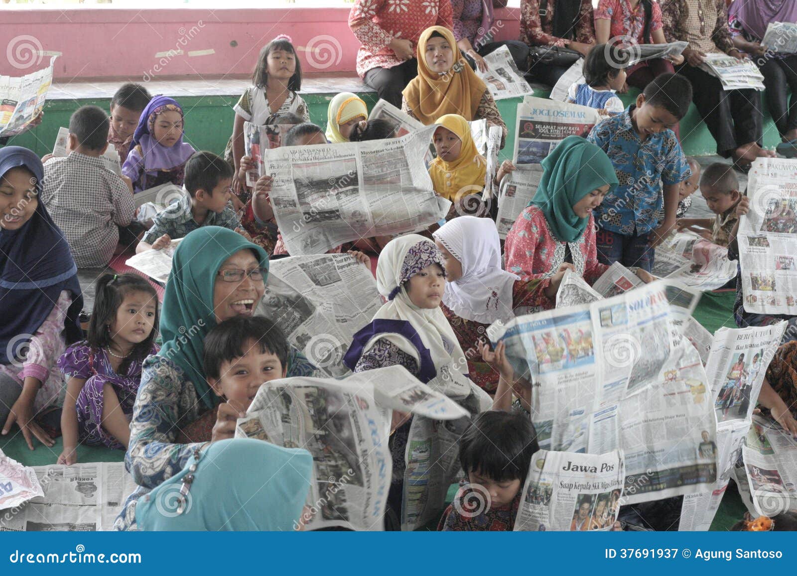 CHILDREN READING a NEWSPAPER on a NATIONAL PRESS Editorial Photography ...