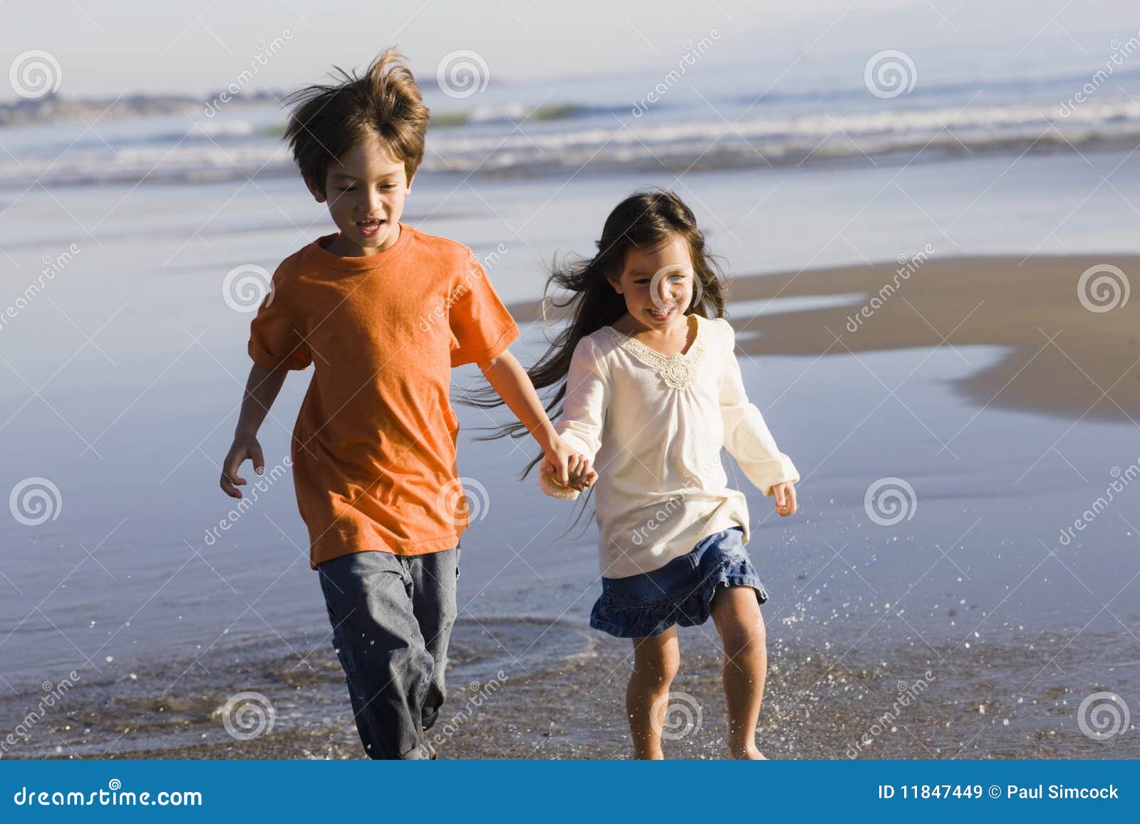 Children Running on Beach stock image. Image of adolescence - 11847449