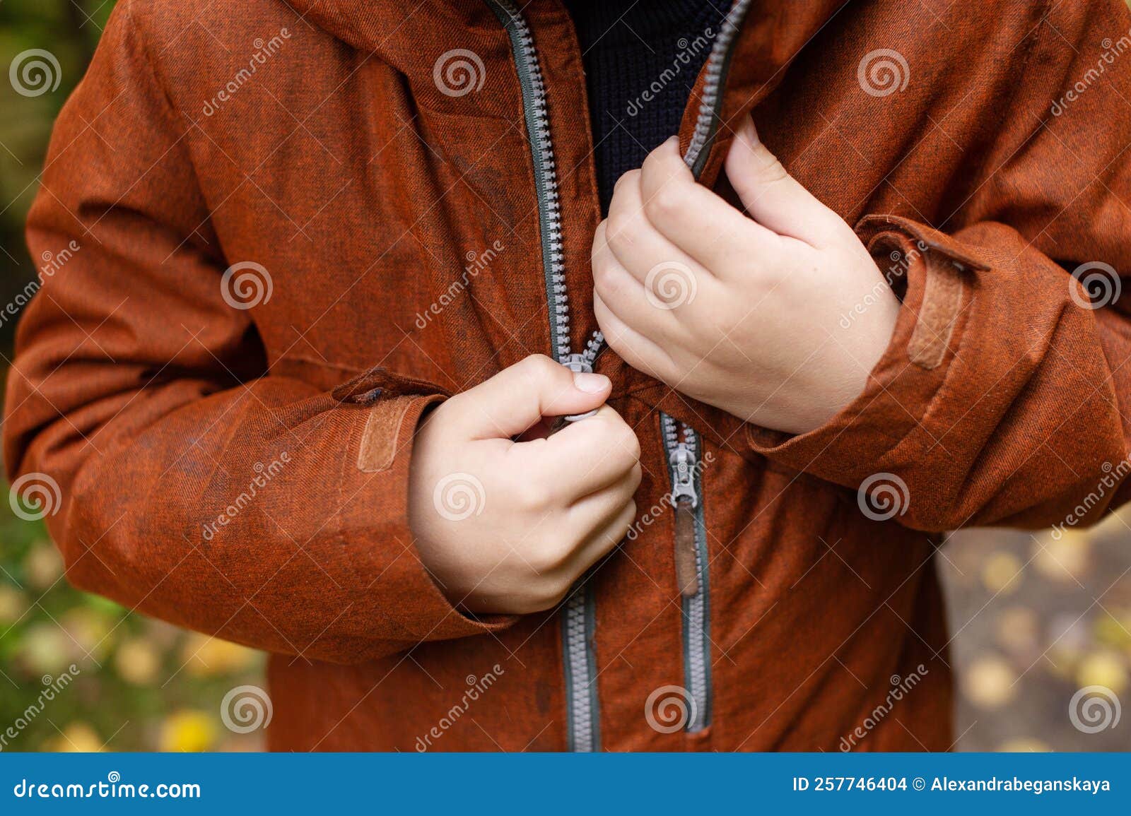 Children S Hands Zip Up the Jacket Stock Photo - Image of zipper, clasp ...