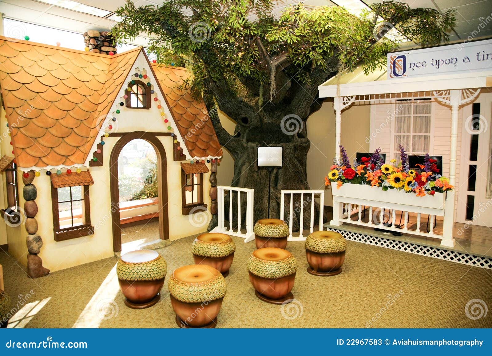 Children S Play House: Gingerbread House Stock Image - Image of house ...