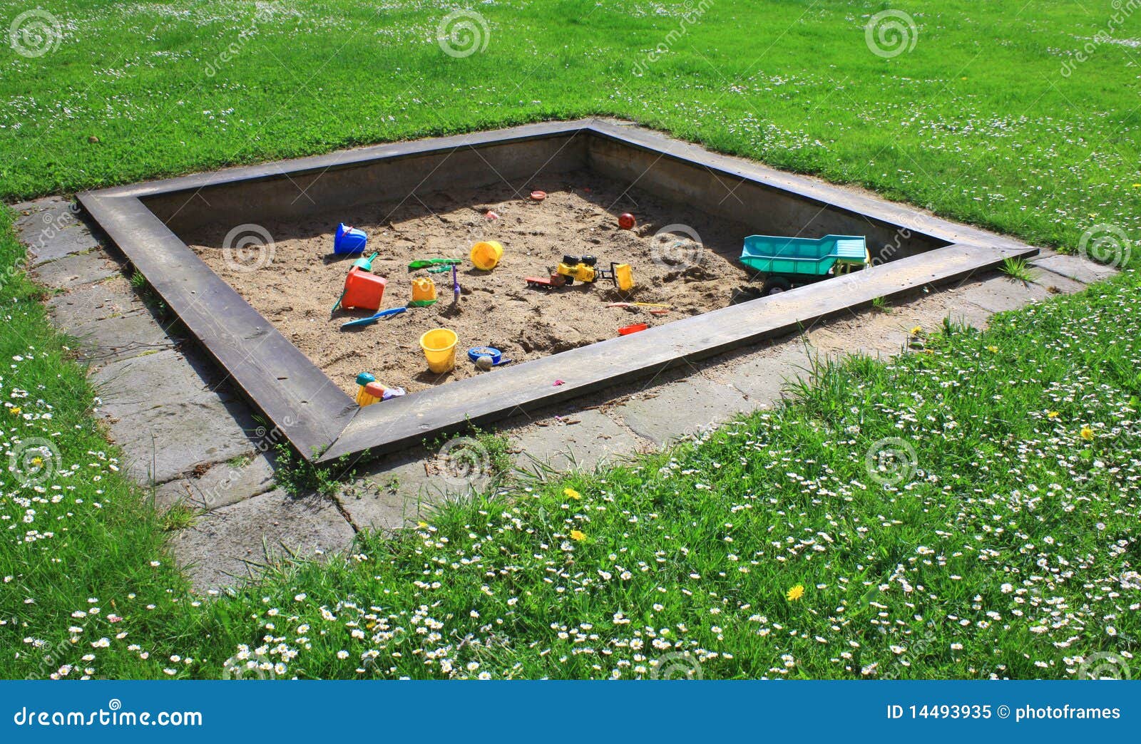 ChildrenÂ´s sand pit stock image. Image of sandbox, activity - 14493935