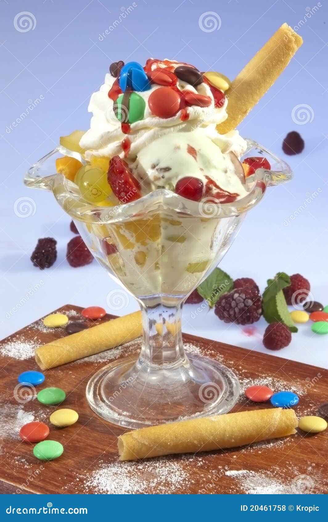 ChildrenÂ´s Sundae W Fruits Stock Photo - Image of chocolate, fresh ...