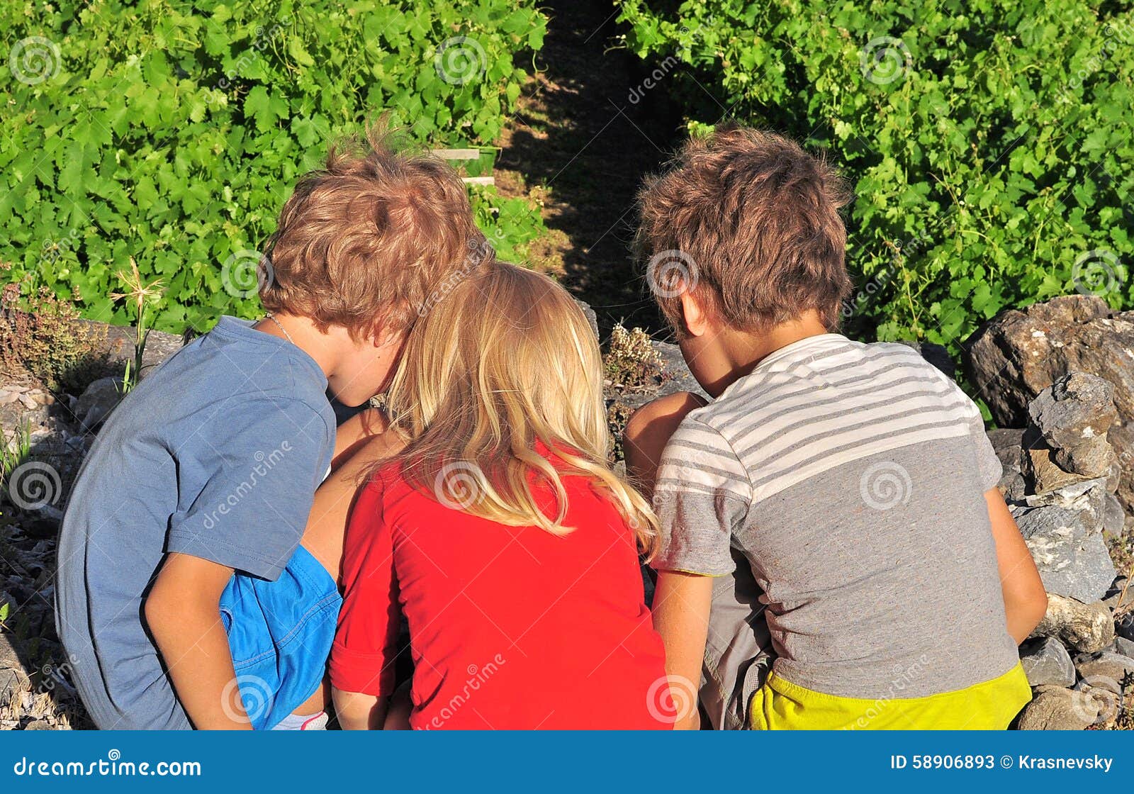 Children Sitting on the Ground Stock Image - Image of play, kids: 58906893