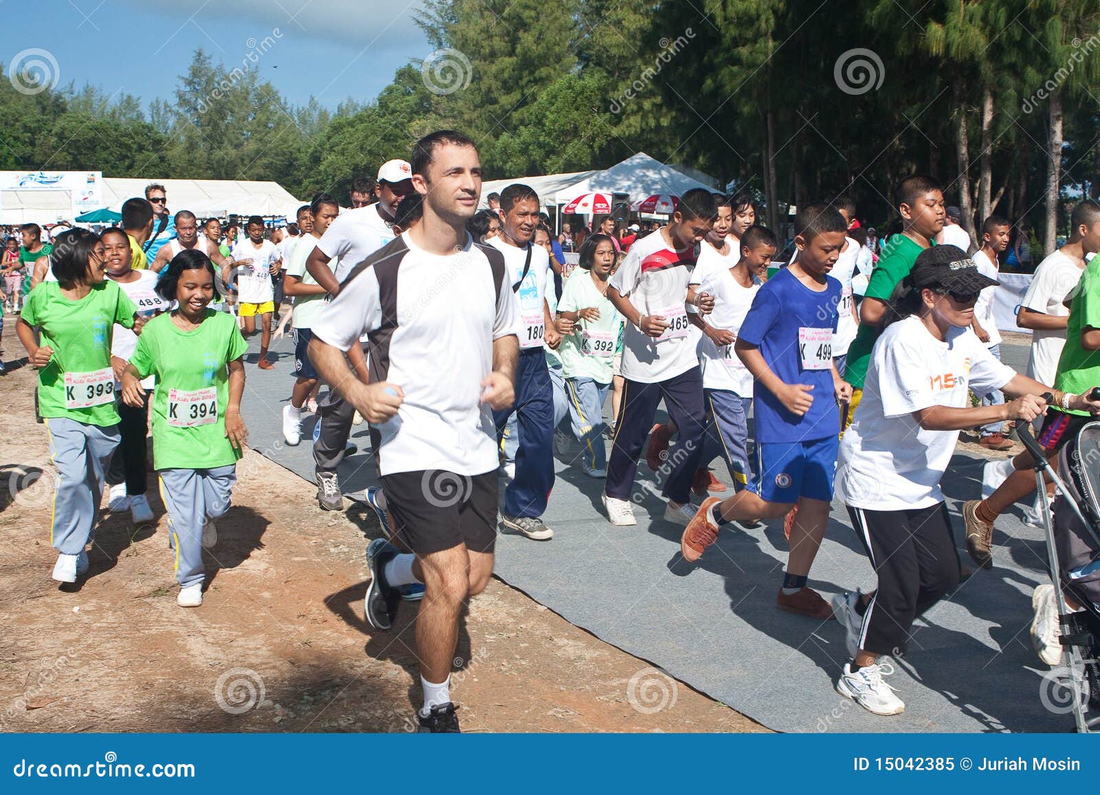 Children Starting the Marathon Editorial Image - Image of children ...