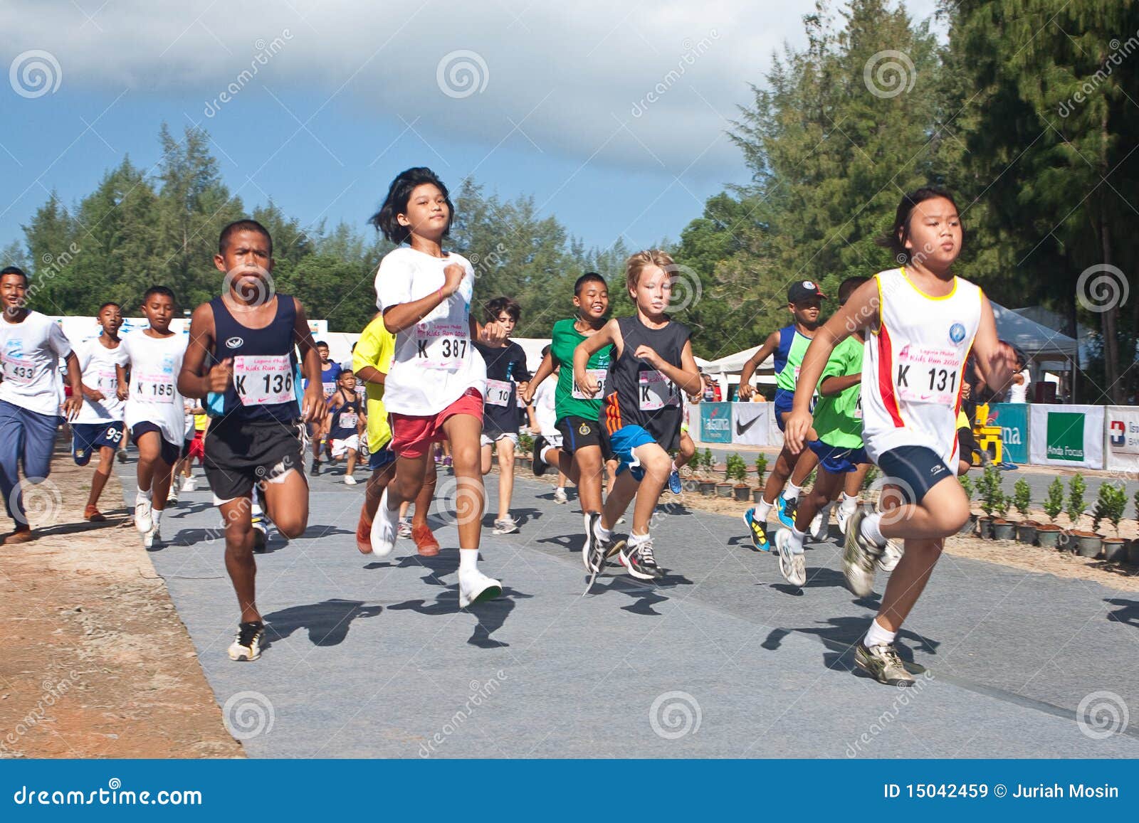 Children Starting the Marathon Editorial Stock Image - Image of ...