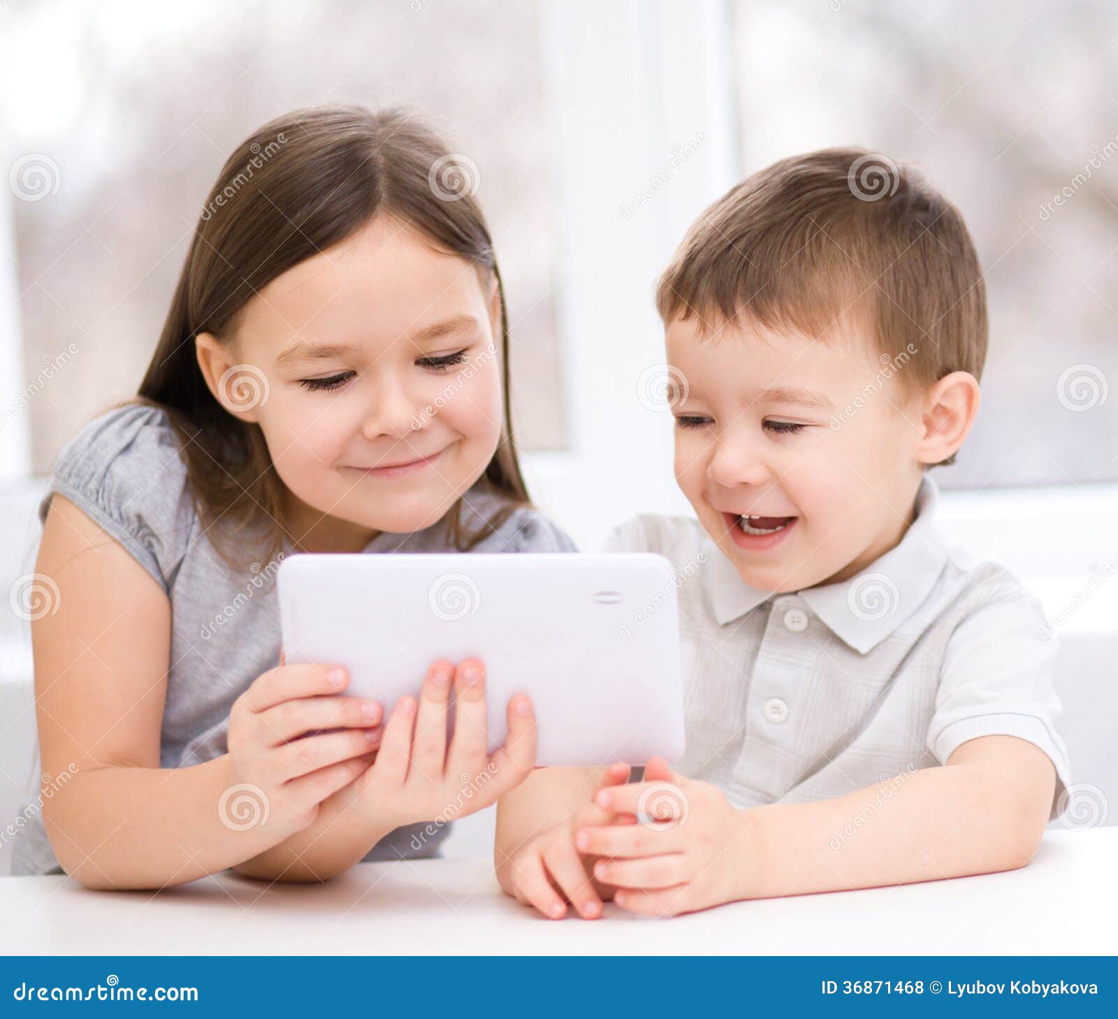 Children Using Tablet Computer Stock Photo - Image of copy ...