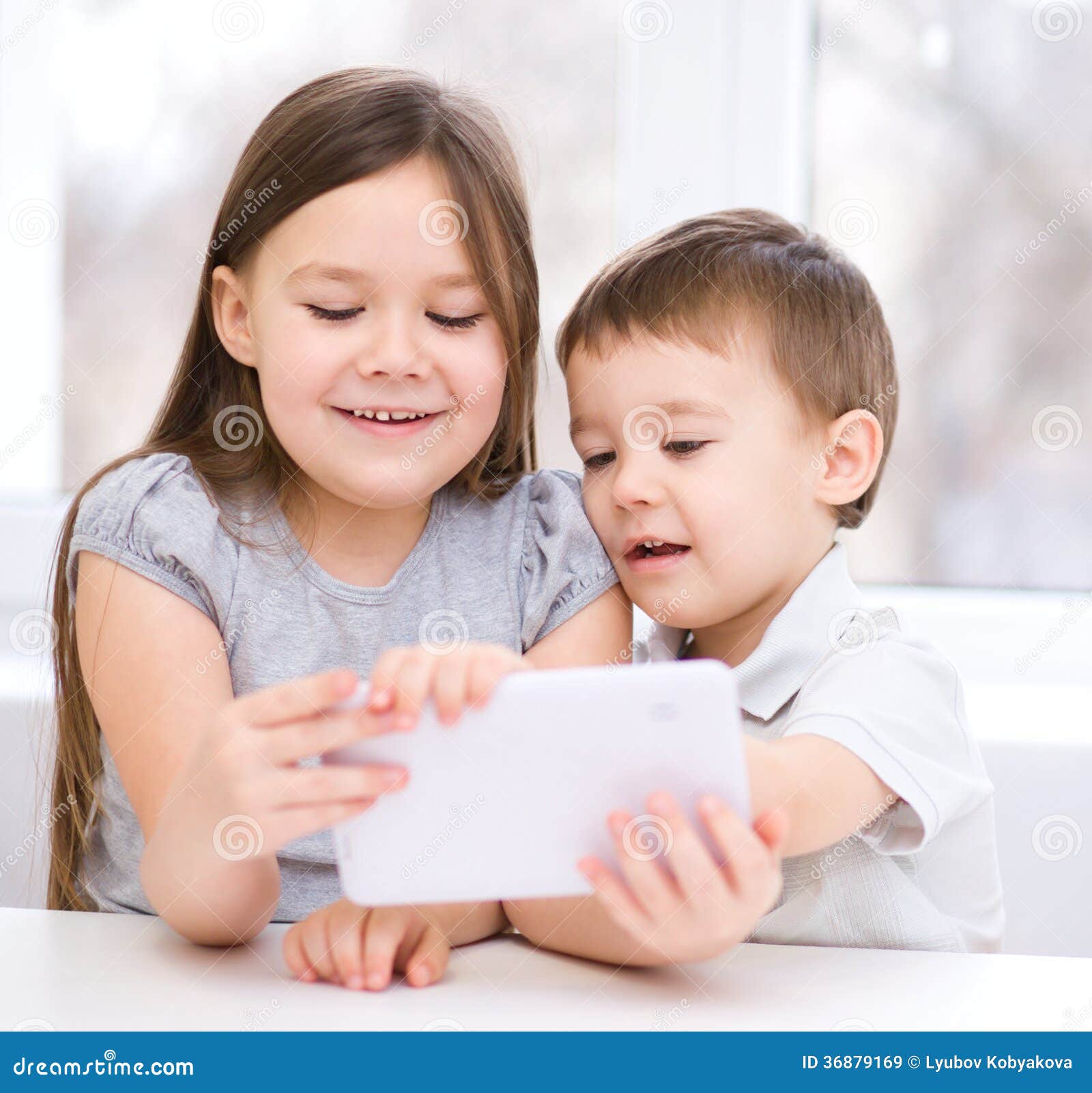 Children Using Tablet Computer Stock Image - Image of internet, copy ...