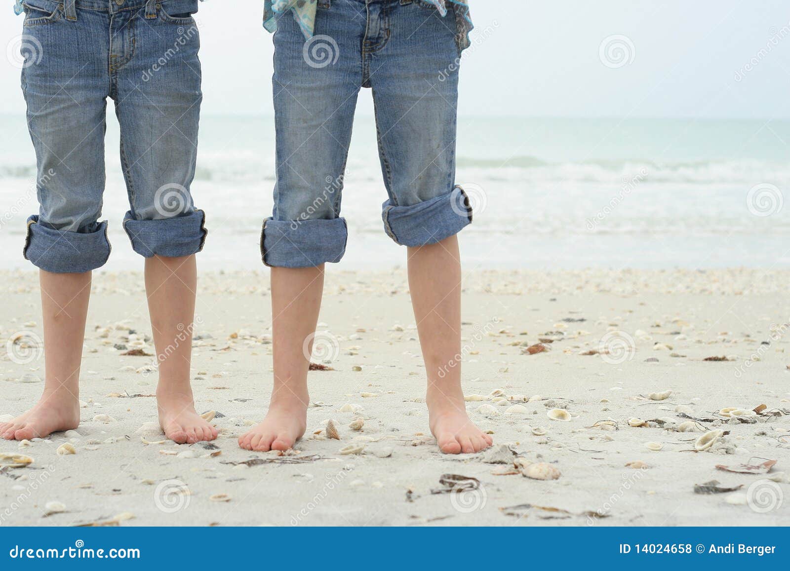 Childrens Feet at the Beach Stock Photo - Image of relax, blue: 14024658