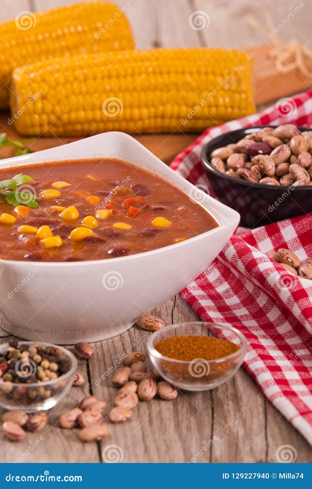 Chile de la carne de vaca foto de archivo. Imagen de fresco - 129227940