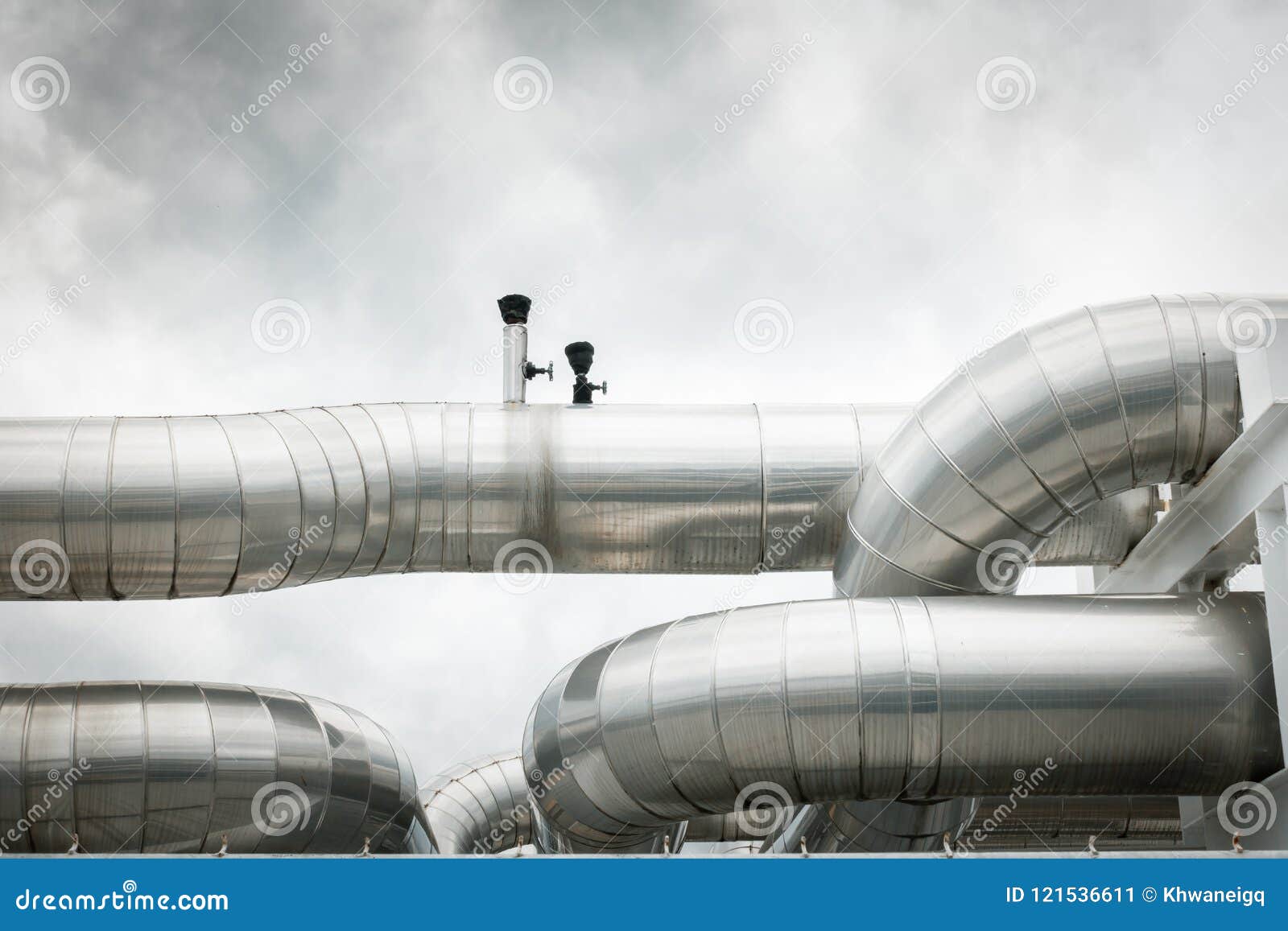 Chiller Pipeline and Joint Connection on Pipe Rack Support Stock Image ...