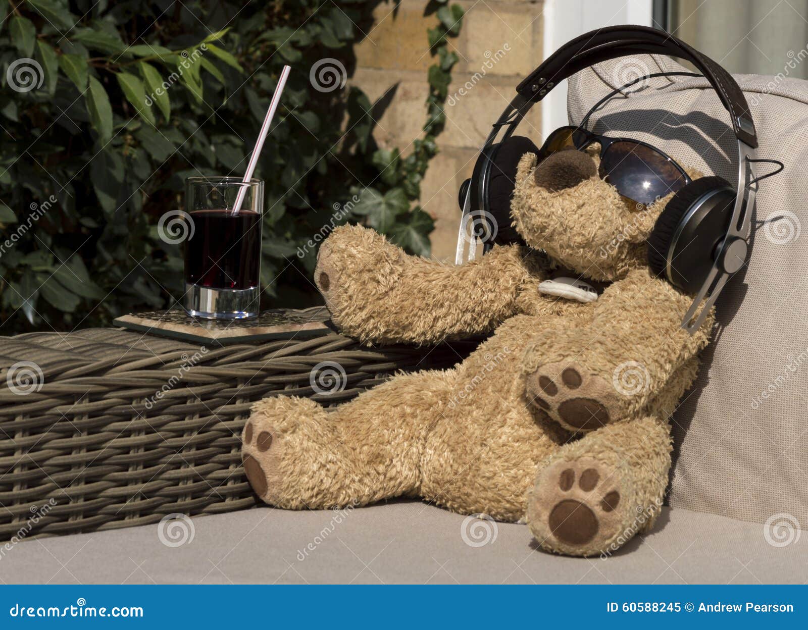 Chilling with music stock image. Image of straw, listening - 60588245 Chilling with music stock image. Image of straw, listening - 60588245