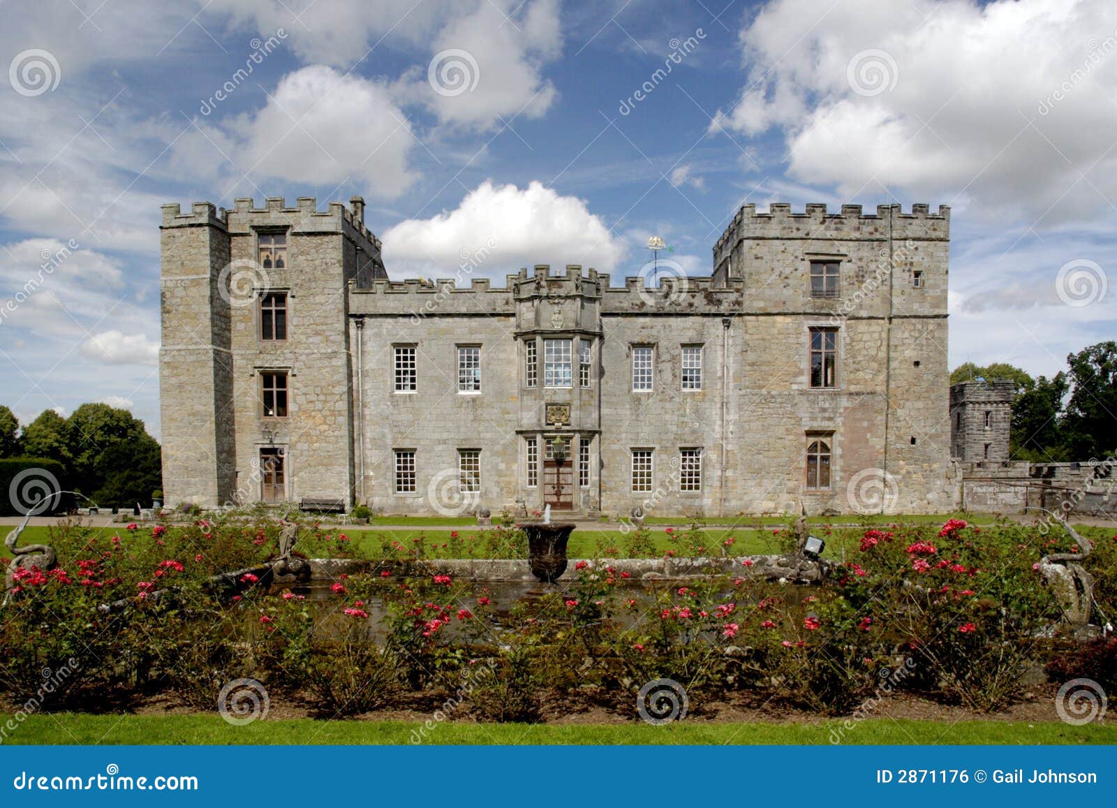 Chillingham Castle Royalty-Free Stock Photo | CartoonDealer.com #2958291
