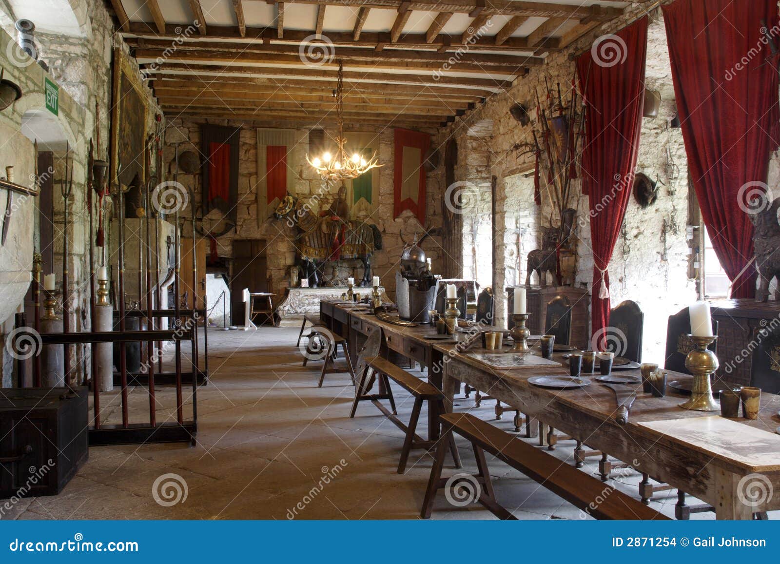 Chillingham Castle Great Hall Stock Photo - Image of great, candles ...