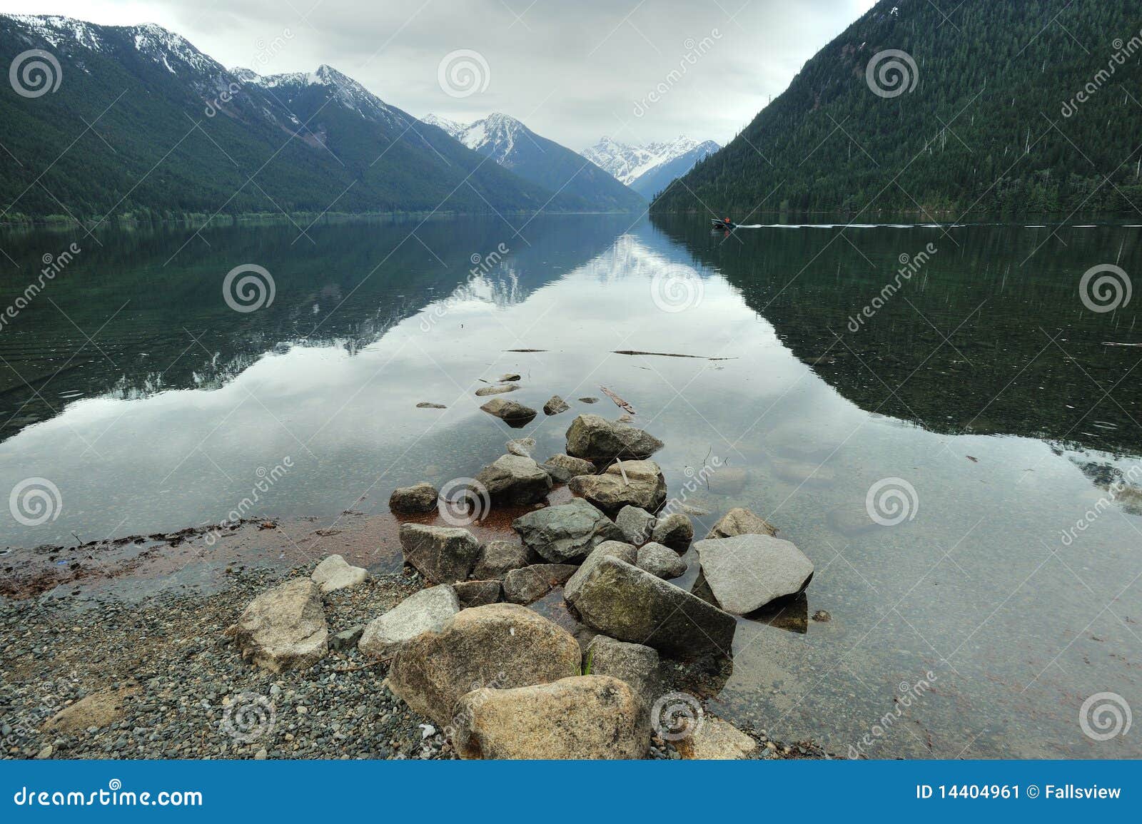 Chilliwack Lake Provincial Park Stock Image - Image of peaceful, hill ...
