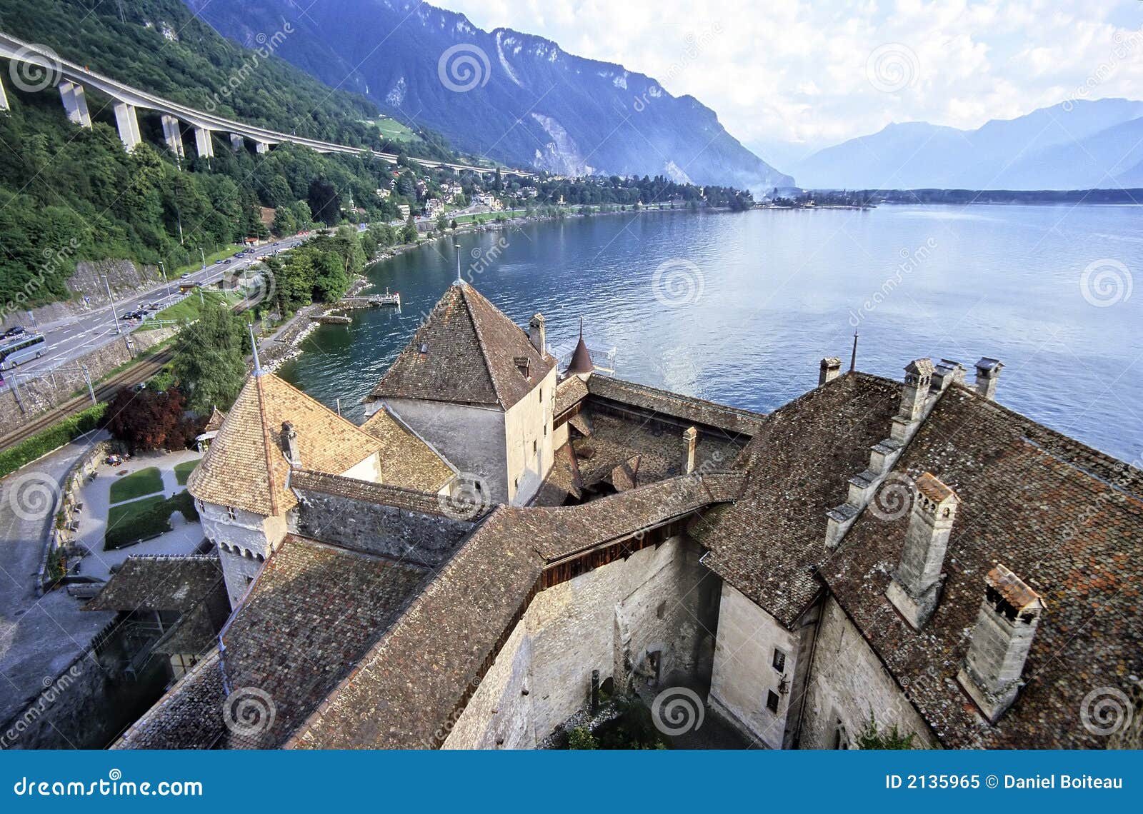 Chillon castle editorial image. Image of medieval, switzerland - 2135965